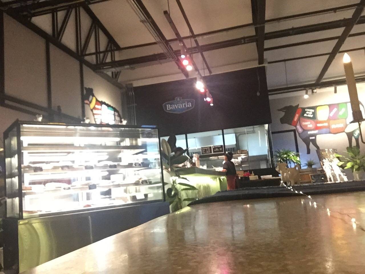 รีวิว 300 Grams Butcher and Restaurant - Beef Lover Landmark @UBON