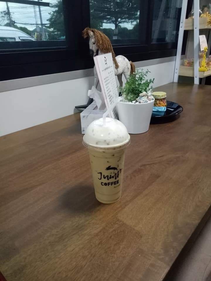 รีวิว JUMP Coffee - กาแฟดีหอมกรุ่น รสชาติเลอค่า ราคาเป็นมิตร