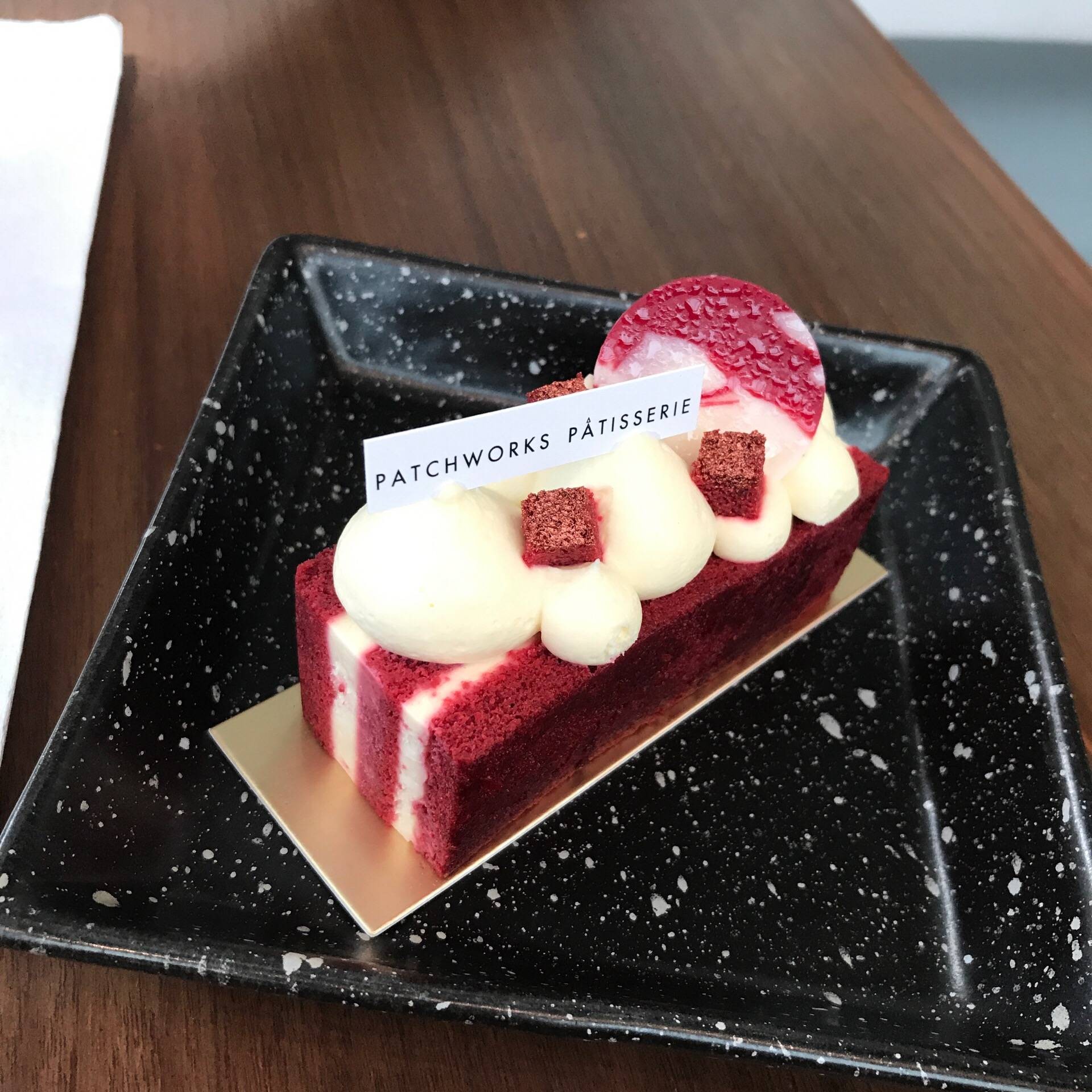 รีวิว PATCHWORKS Fine Pastry & Dessert ซอยติด MRT Bang O - ขนมอร่อย เคร ...