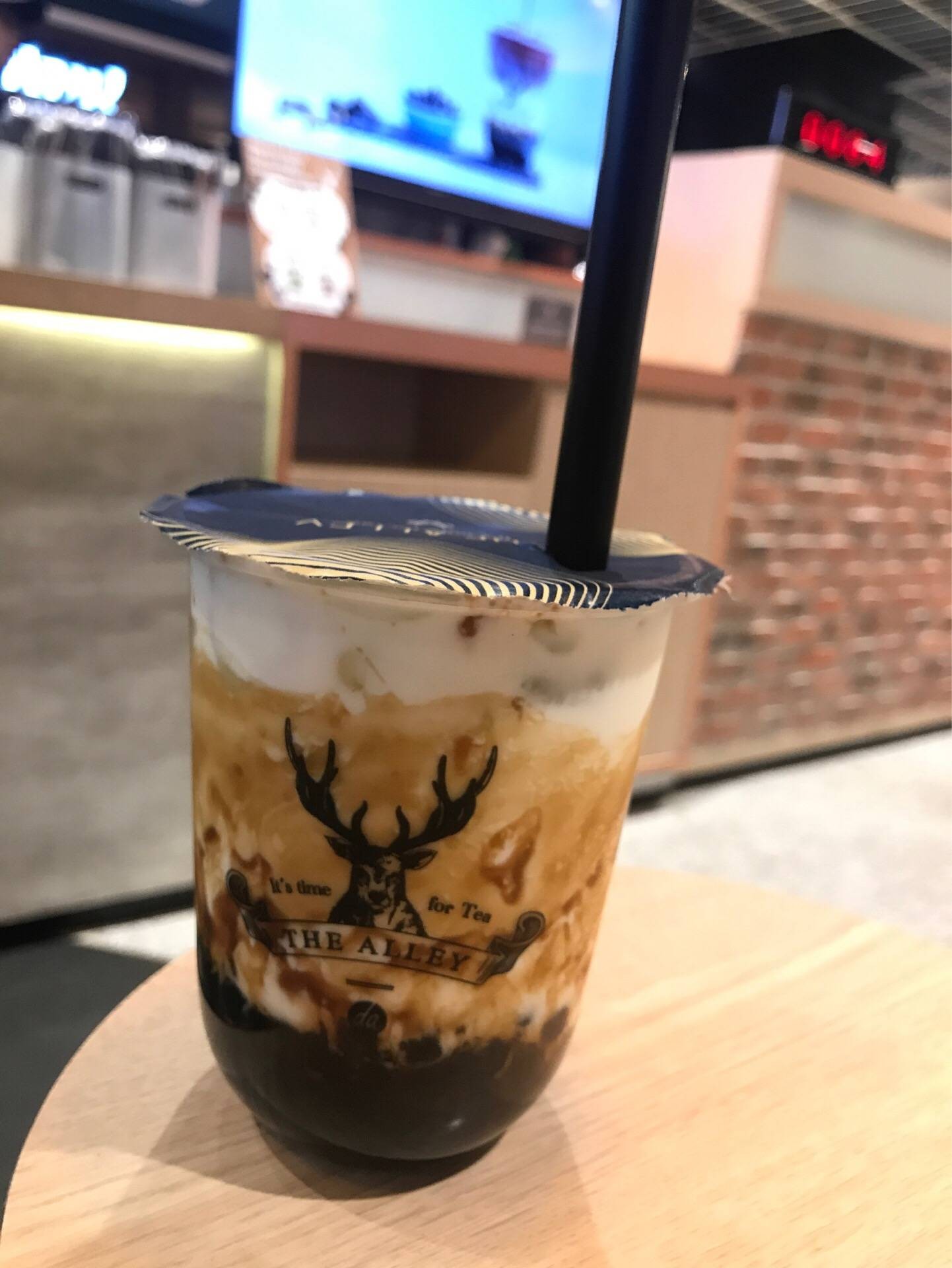 รีวิว The Alley centralwOrld - นมสดไข่มุกคือดี ชอบความหนุบหนับ ไข่มุก ...