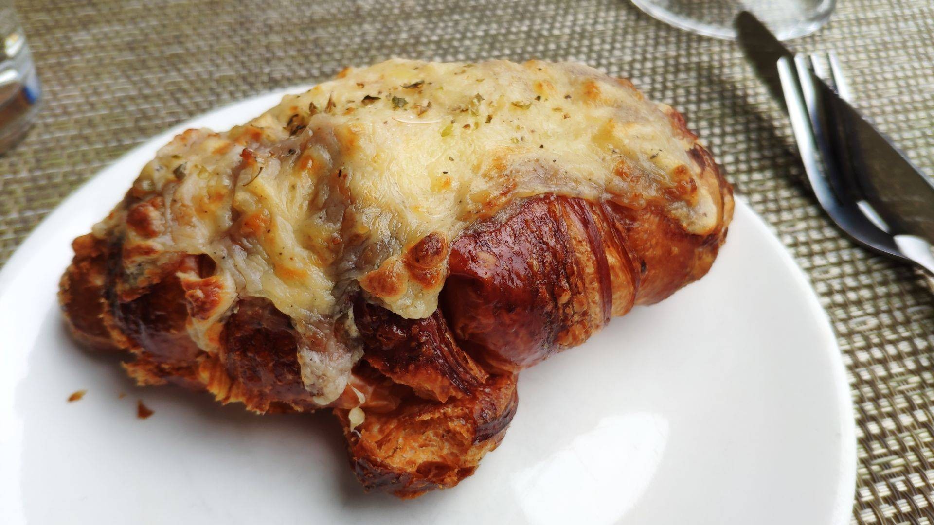 รีวิว Le Banneton หลวงพระบาง - อร่อย บรรยากาศดี