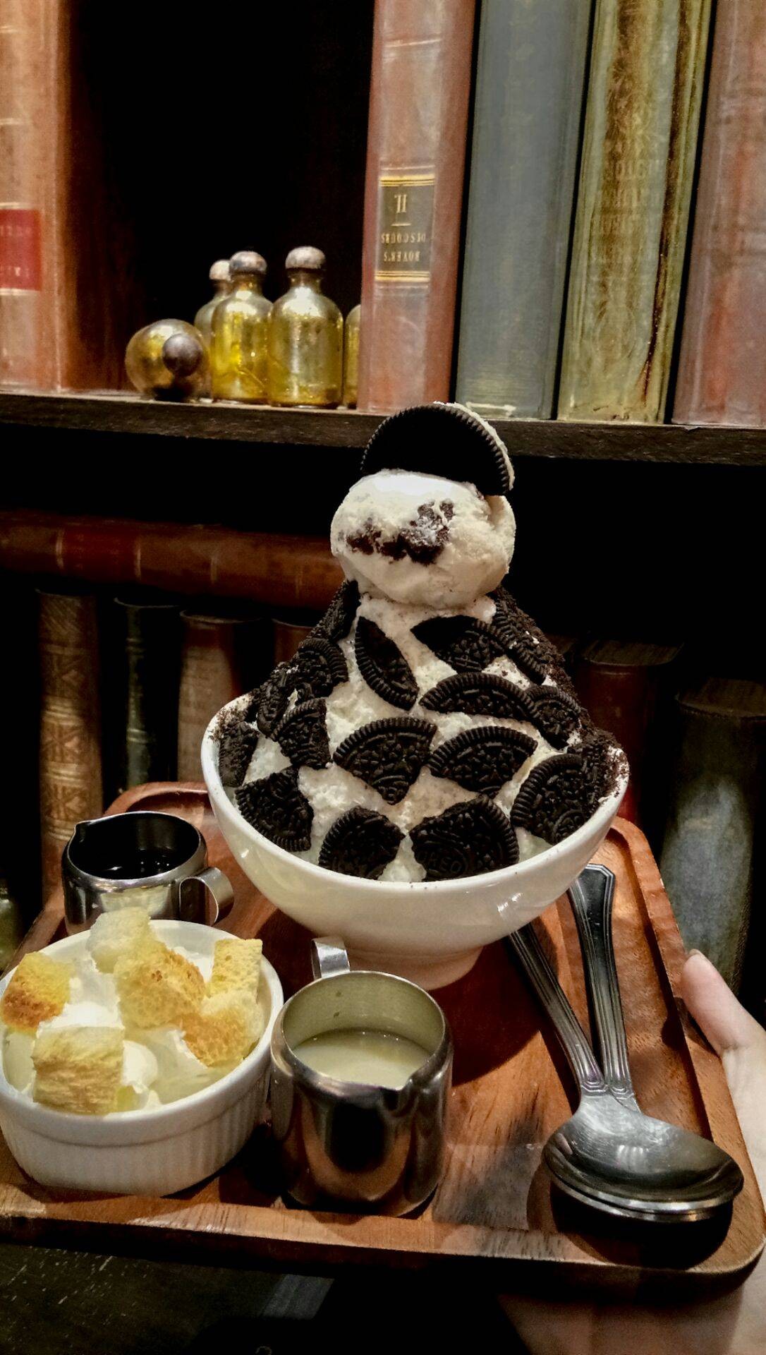 รีวิว MoreNom : Magic Bar - ร้านแห่งเวทมนต์ รวมเหล่าพ่อมดแม่มด