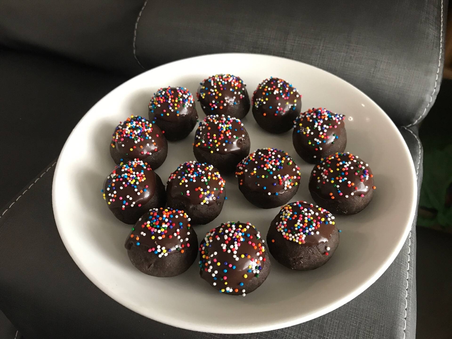 สูตร Chocco Oreo Ball - ช็อคบอลโอริโอ้ พร้อมวิธีทำโดย Naranoun
