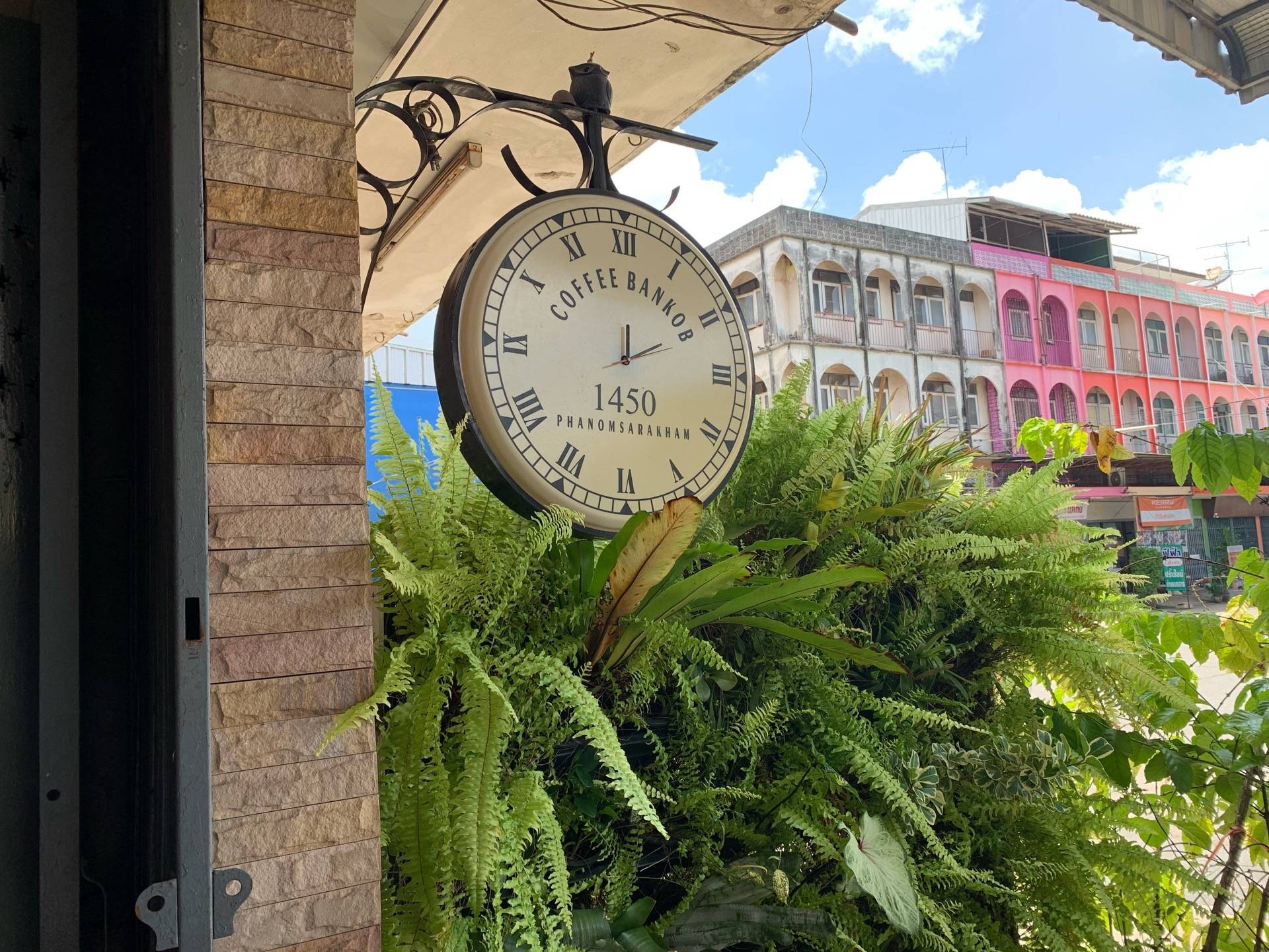 รีวิว Coffee ban kob - ร้านกาแฟเล็กในตลาดพนม