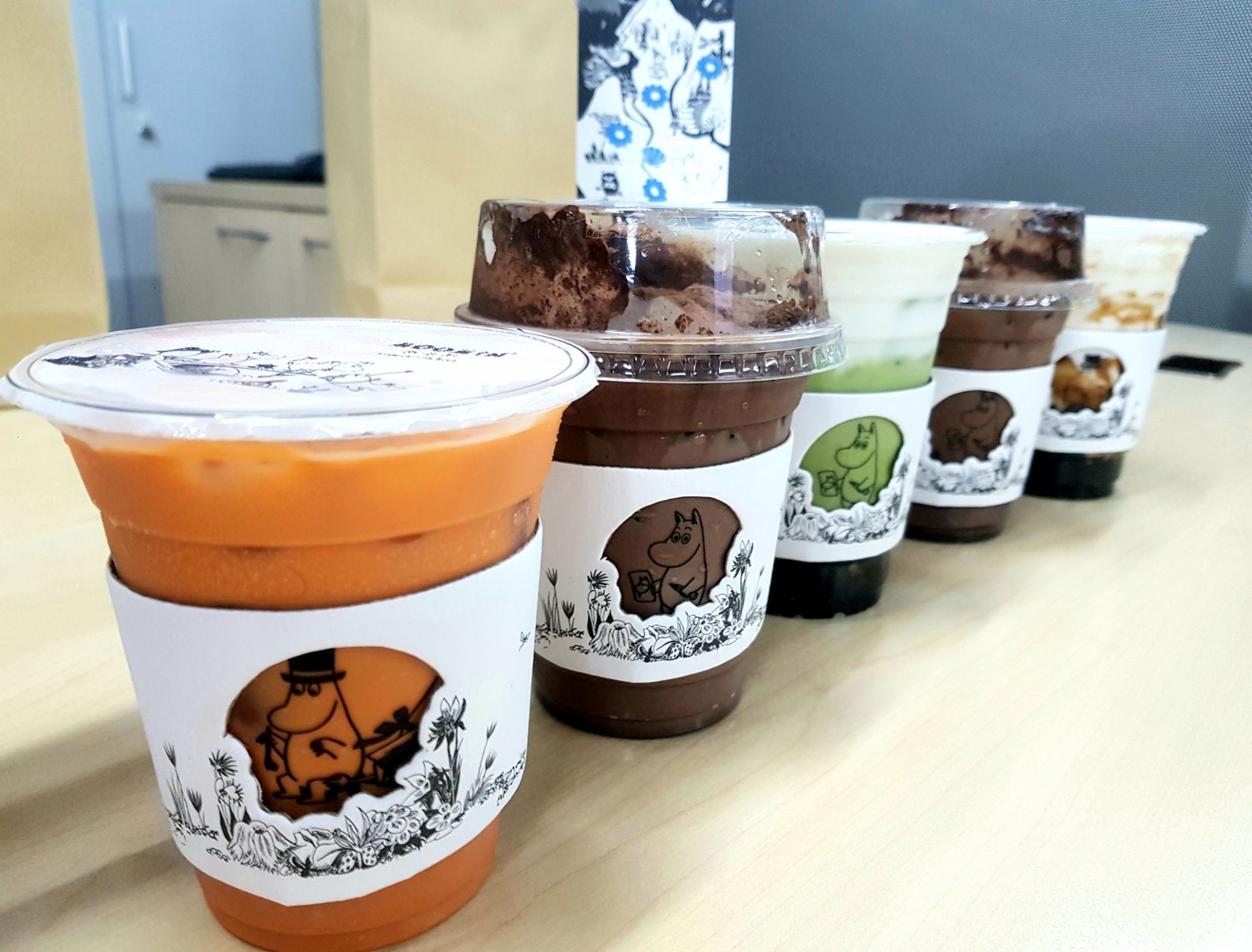 รีวิว Moomin Pop Bubble Tea Bar Thegarden by P Landscape - เครื่องดื่ม ...