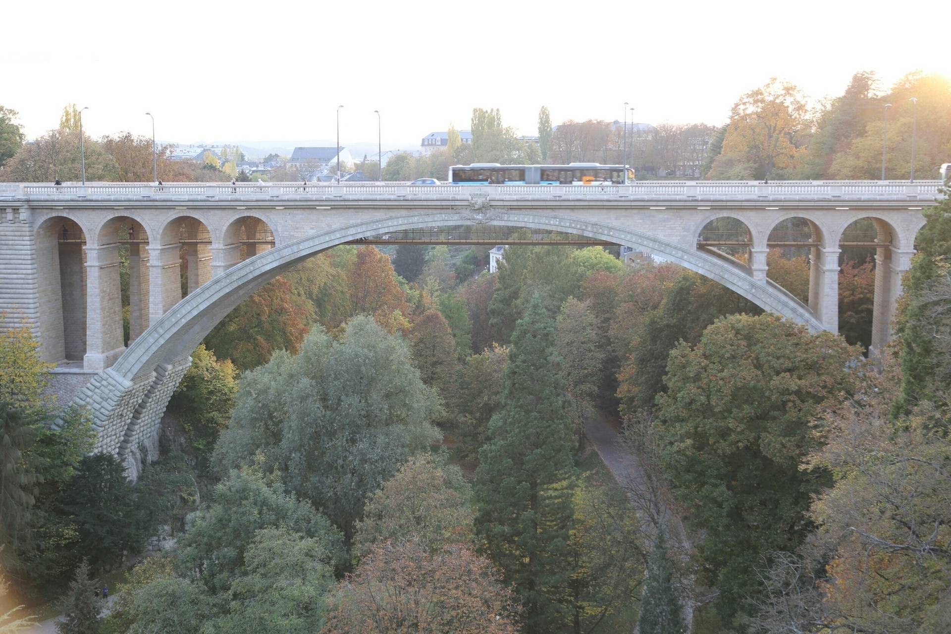 Adolphe Bridge - รีวิวสถานที่ท่องเที่ยว