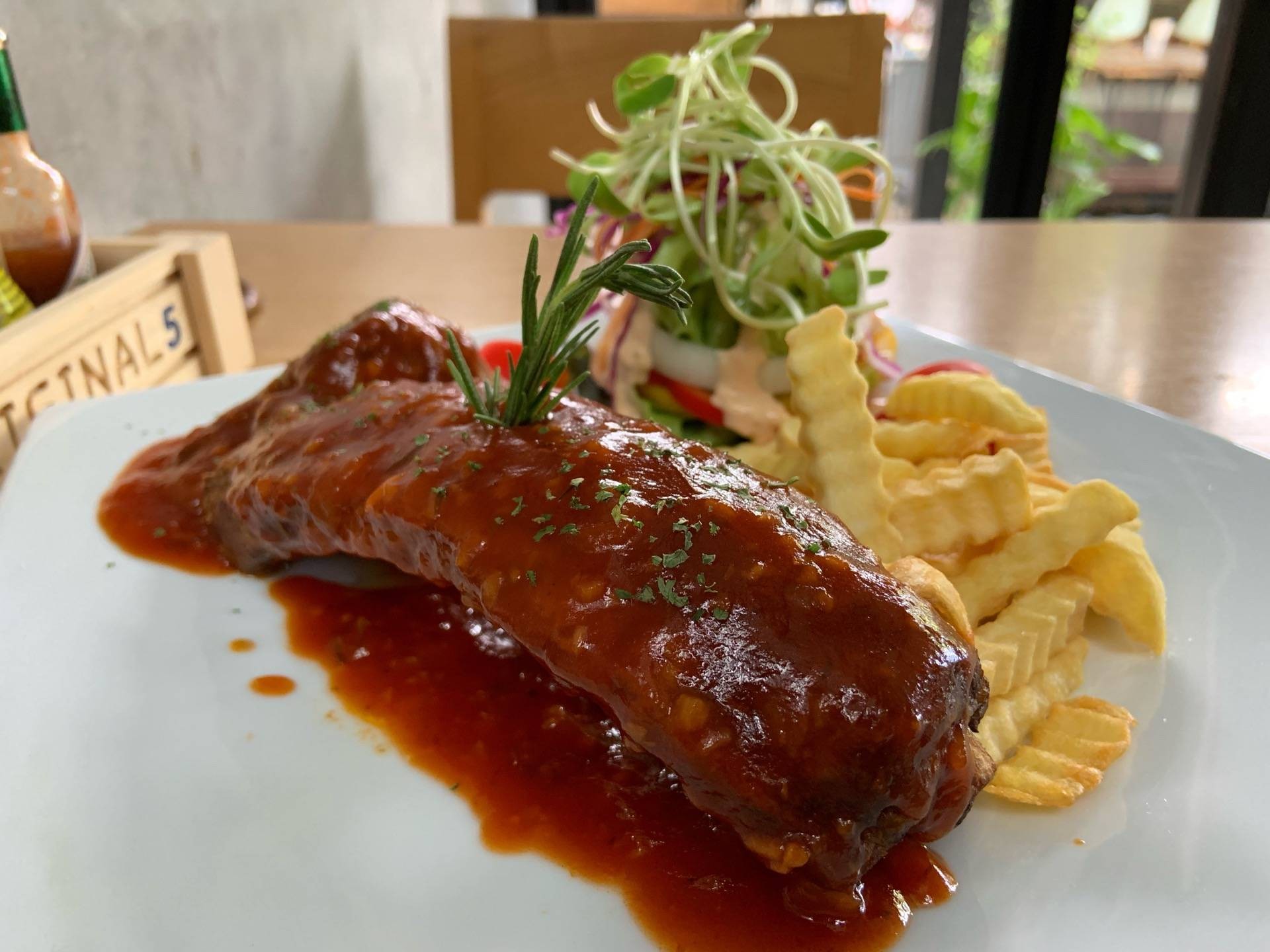 รีวิว Cafe'35 Pattaya - อาหารเฉยๆ บรรยากาศดี บริการดี