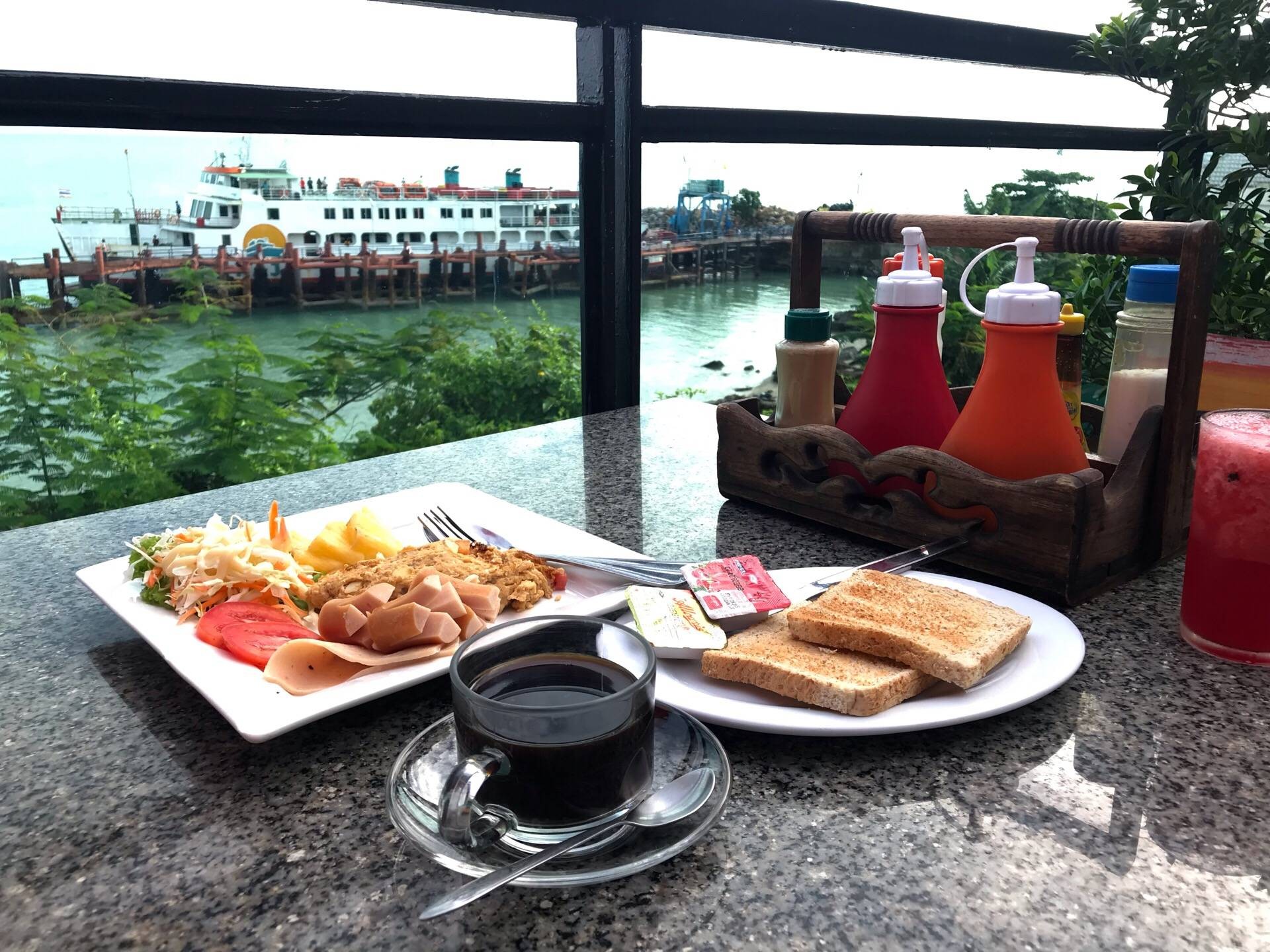 รีวิว DON & SAM RESTAURANT - อร่อย ขณะรอเรือไปเกาะพะงัน เกาะสมุย - Wongnai