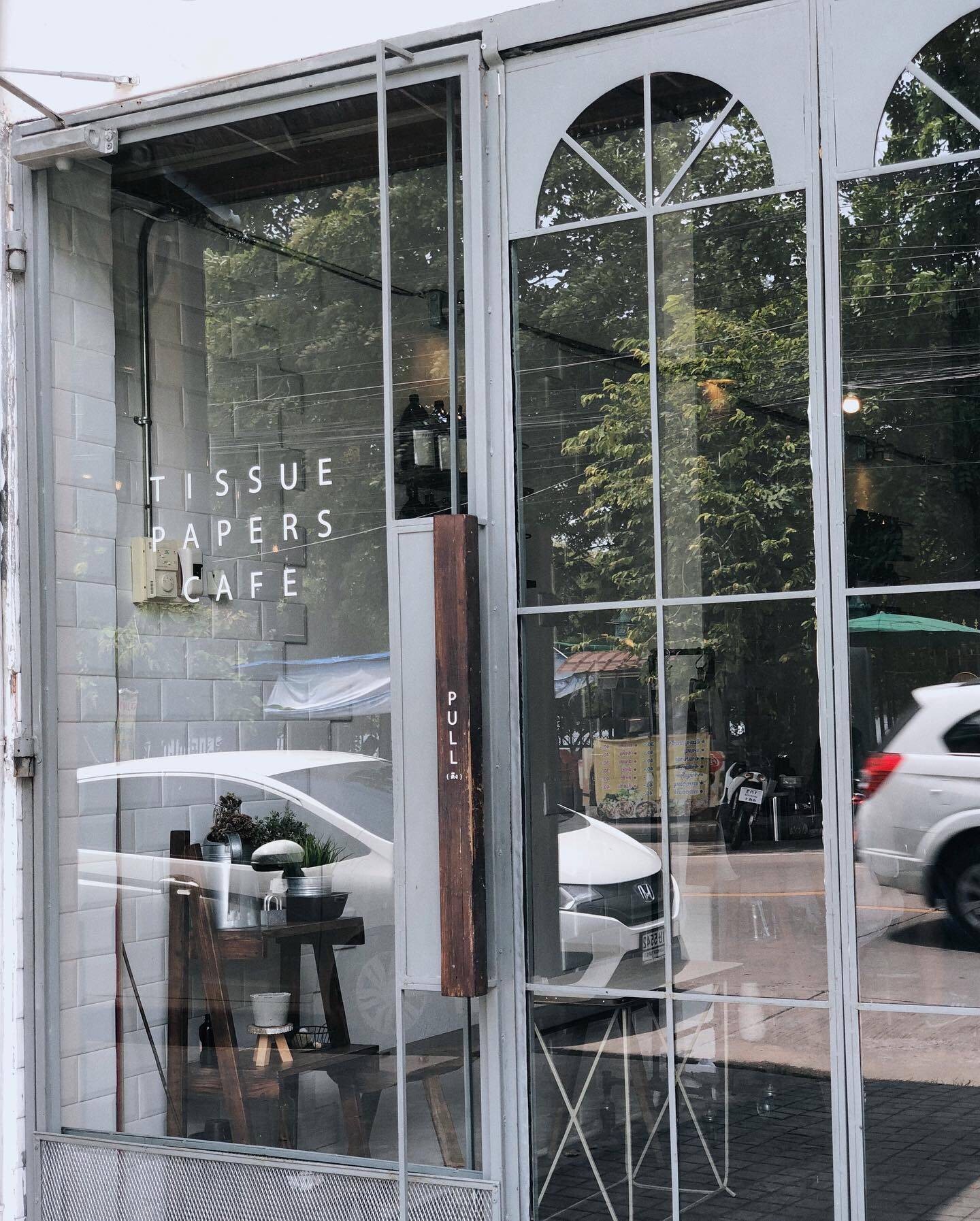 รีวิว Tissue Papers Cafe - กาแฟจัดเต็ม ร้านน่ารัก ประจำเมืองคอนหวัน