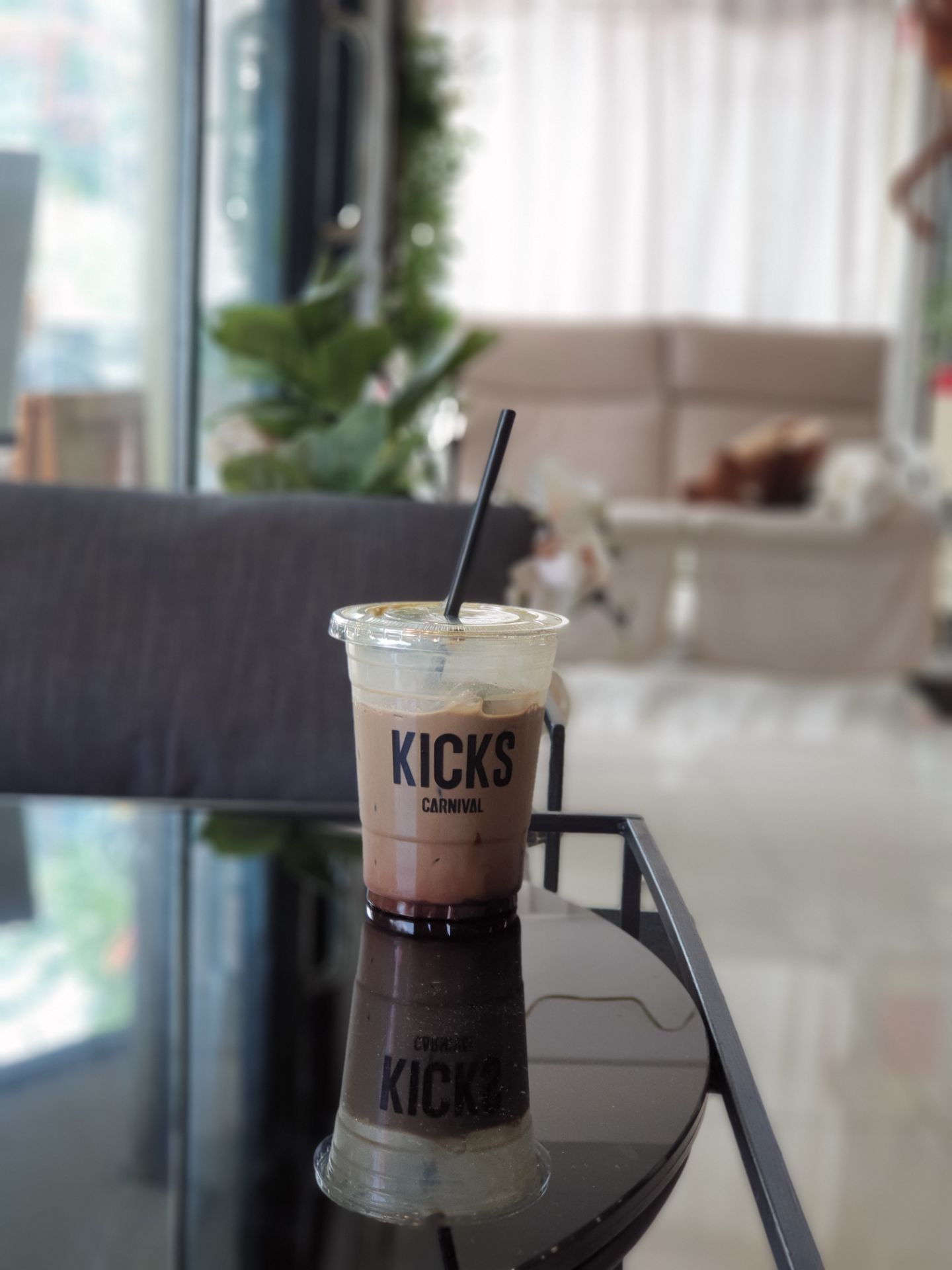 รีวิว KICKS café by Carnival - ชอบความหลากหลายของเมนู