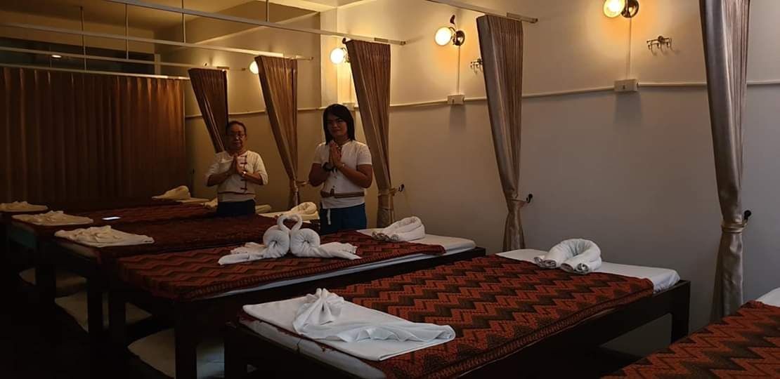 รีวิว ฟีนิกซ์ มาสสาจ Phoenix Massage1 - Very cool air conditioning I come to Chiang Mai And I ...