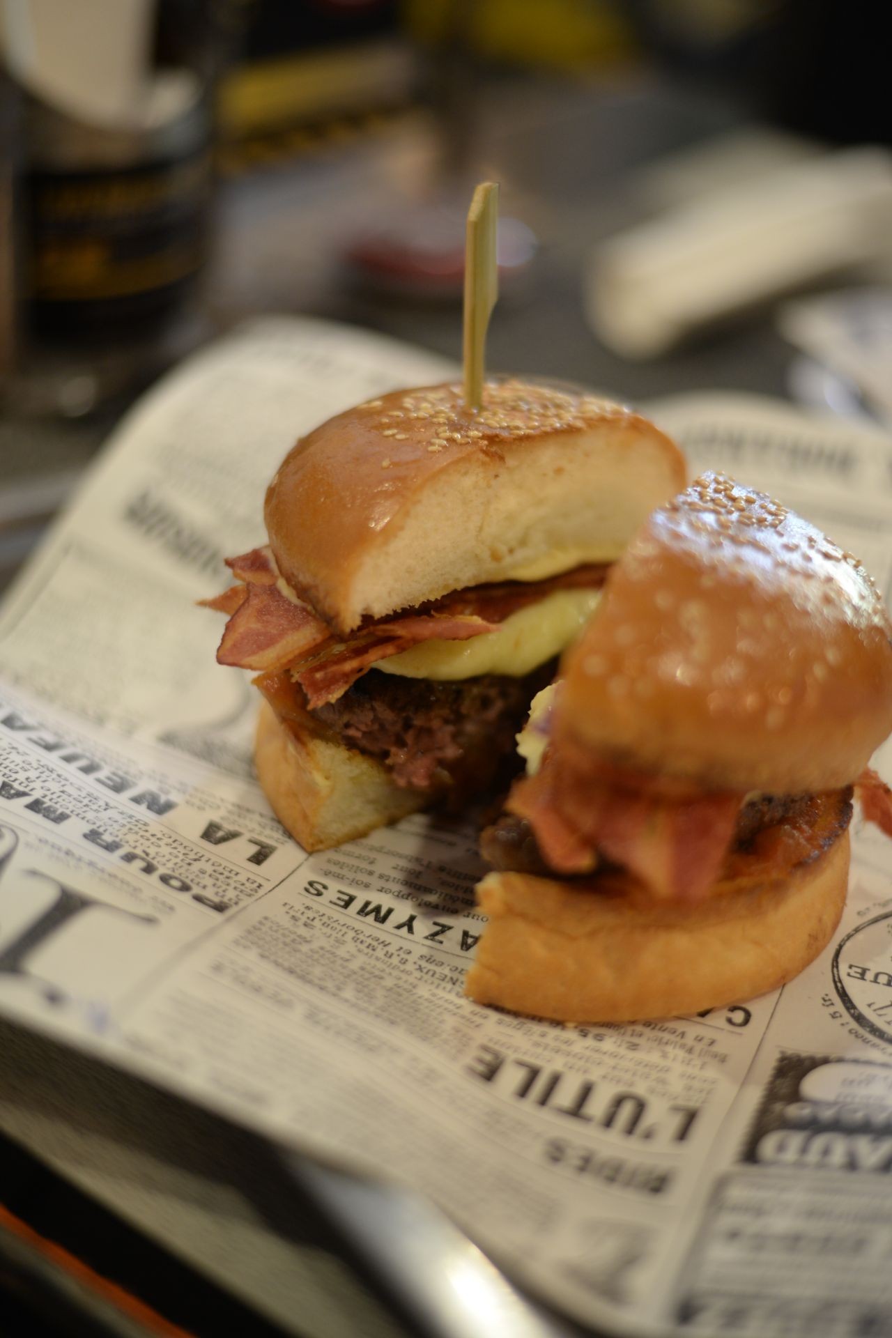 รีวิว Burger Me - The best burger in Phuket