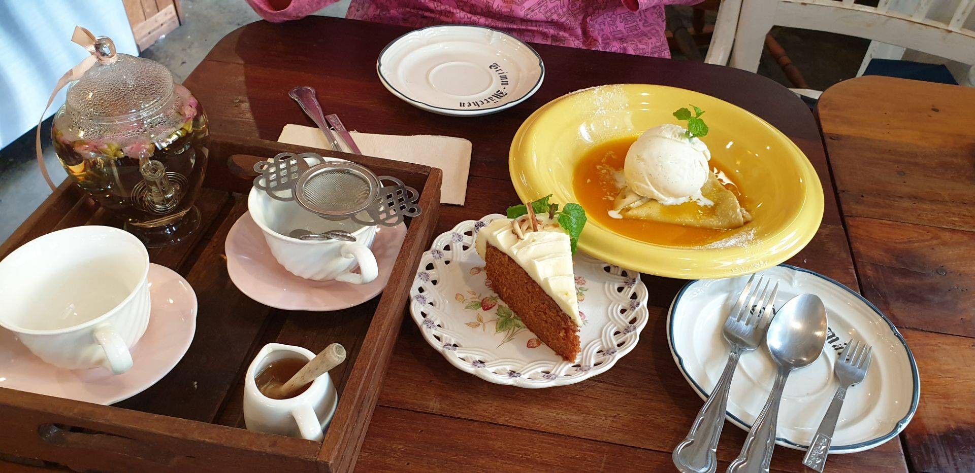 รีวิว Under The Tree Cafe ขอนแก่น - จิบชา มื้อบ่าย ร้านสวยเชียว - Wongnai