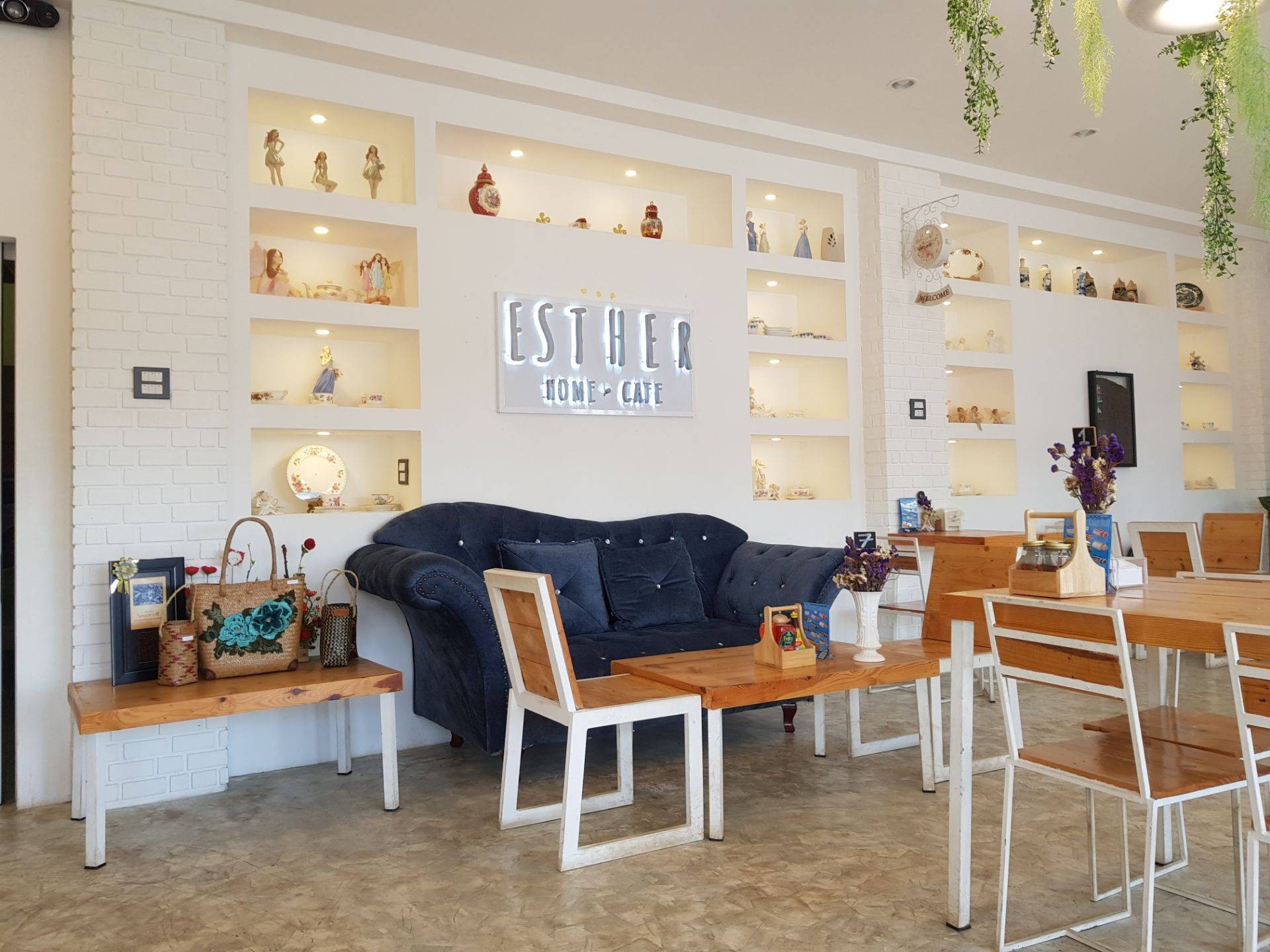 รีวิว Esther Home Cafe - ร้านน่านั่งครับ กาแฟอร่อยดีครับ ใครผ่านไปผ่าน ...