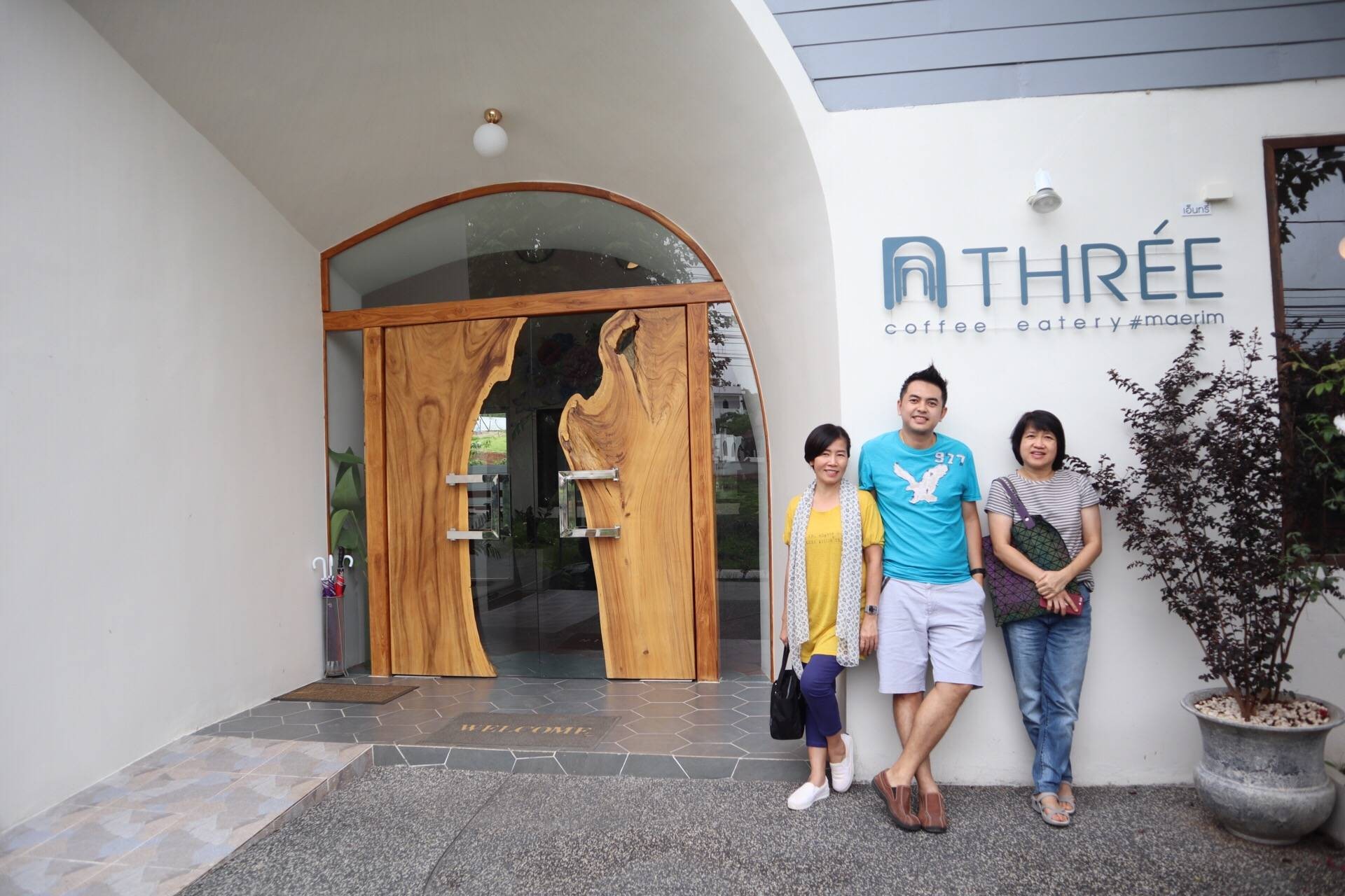 รีวิว N Three Restaurant - ร้านสวยๆก่อนทางขึ้นสะเมิงแม่ริม