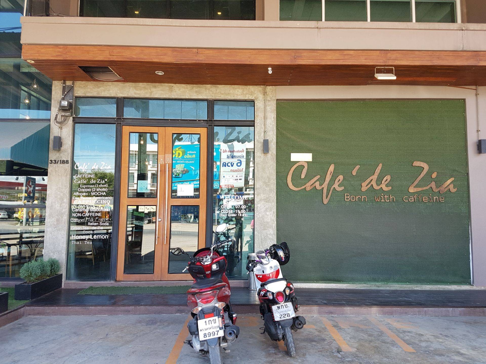 รีวิว Cafe' de Zia โรจนะ อยุธยา - คาเฟ่ริมทางใกล้ย่านธุรกิจ