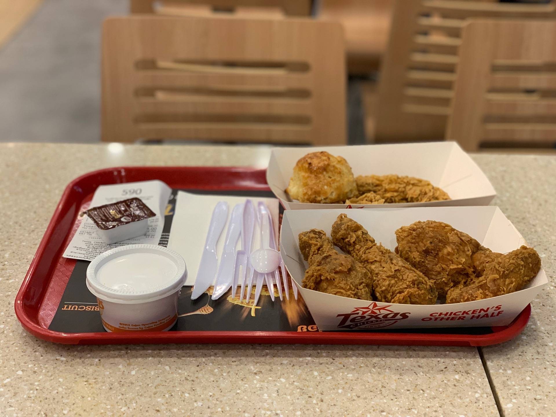 รีวิว Texas Chicken PTT Station ประชาอุทิศ-ลาดพร้าว - ใครชอบสไตล์ผู้พัน ...