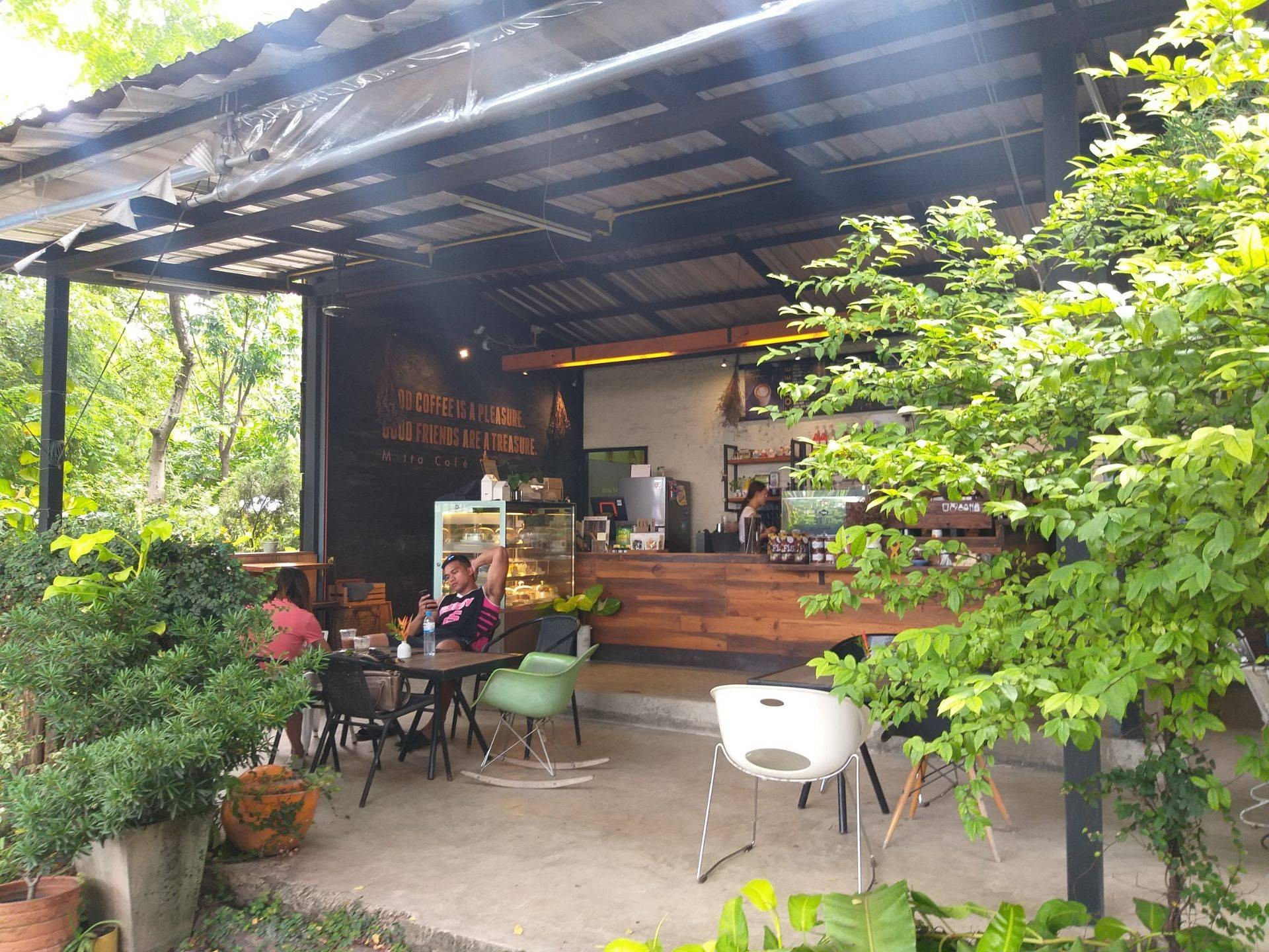 รีวิว Mitta Cafe - ขนมเค้กอร่อยเลิศเลอฝีมือระดับโรงแรม 5 ดาว - Wongnai
