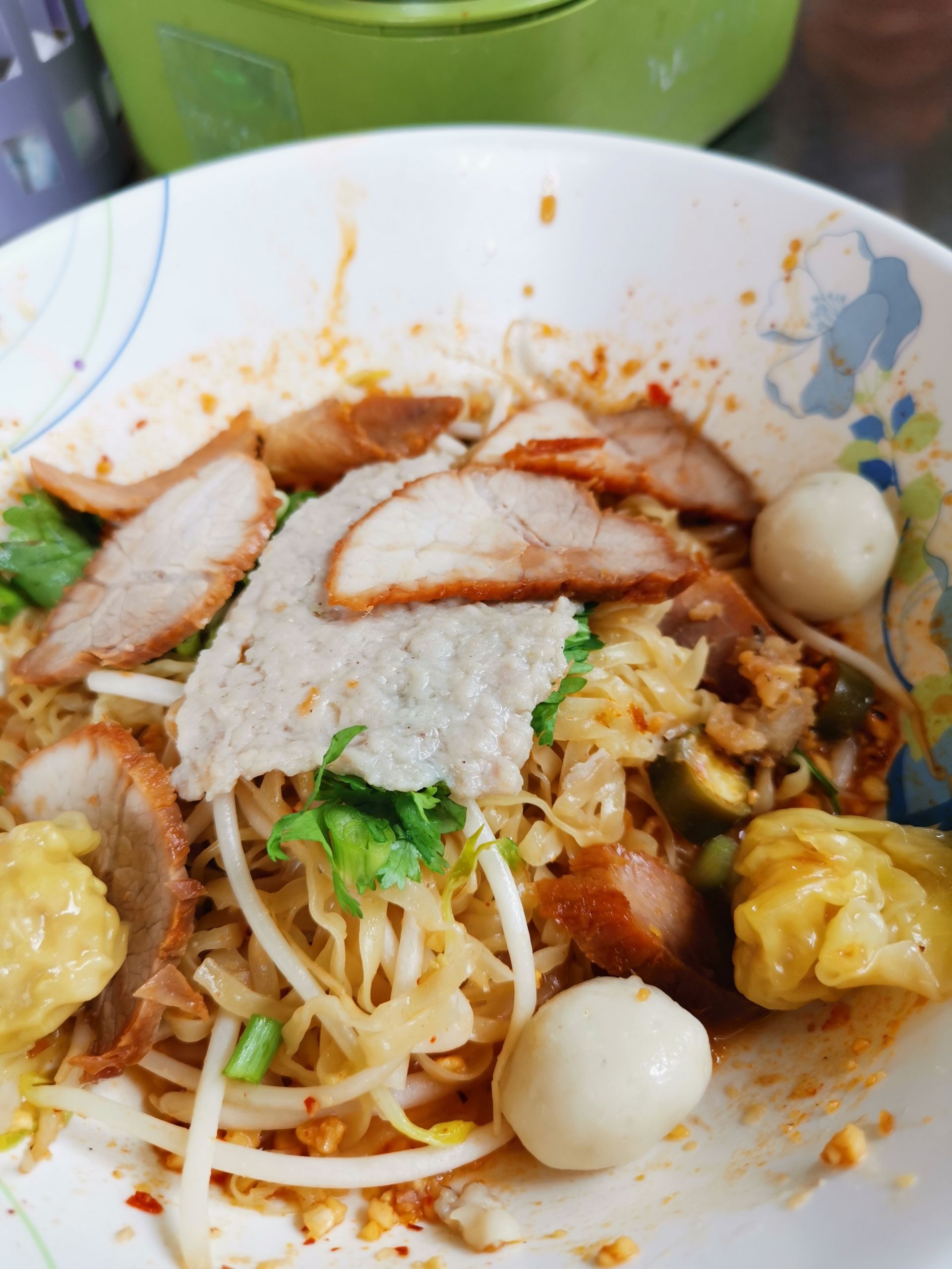 บะหมี่แห้งยำ ร้าน ก๋วยเตี๋ยวต้มยำเจ๊ยี่ - Wongnai