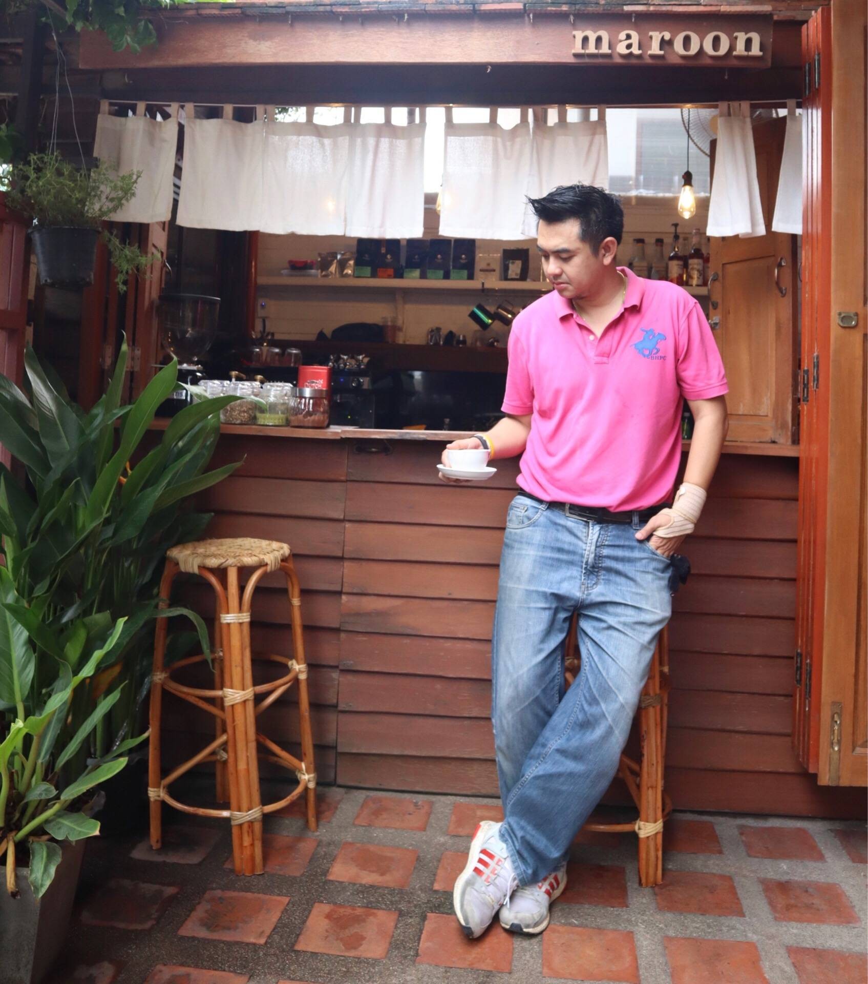 รีวิว maroon cafe' - คาเฟ่สายชิวเหมือนอยู่บ้าน