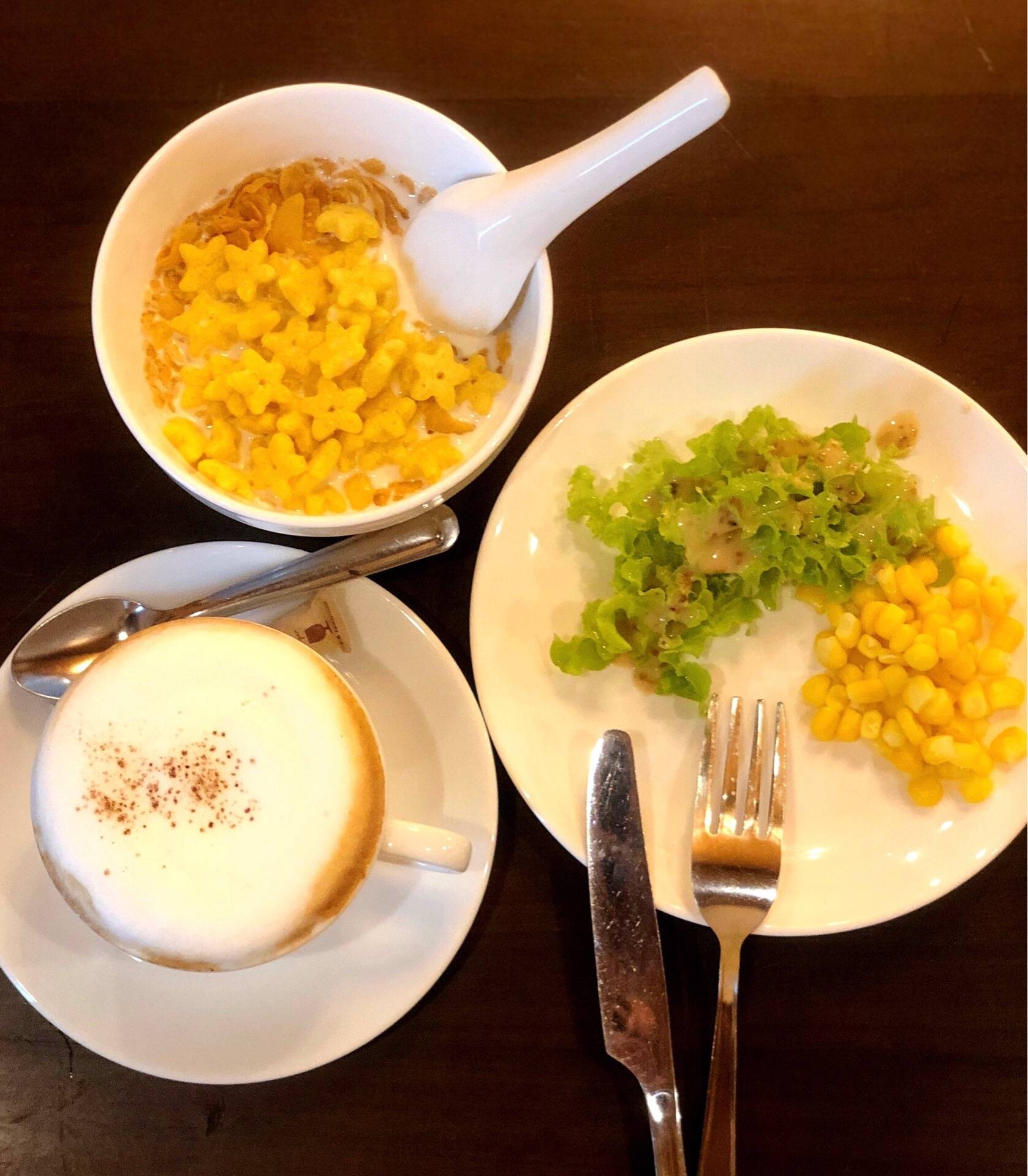 ร้าน 180 cafe 180 All Day All Season Hostel - รีวิวร้านอาหาร - Wongnai