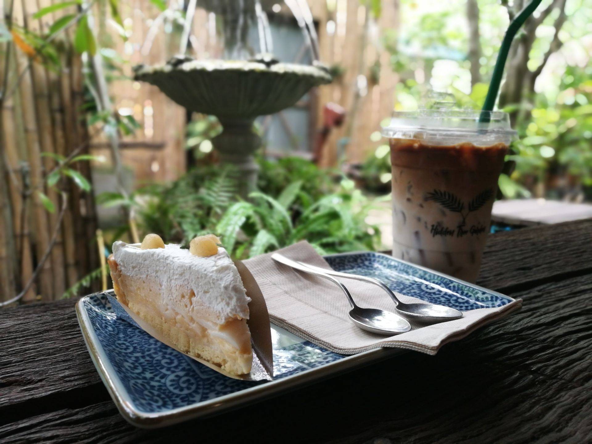 รีวิว Hidden Tree Garden Specialty Coffee - กาแฟดี บรรยากาศยิ่งกว่า