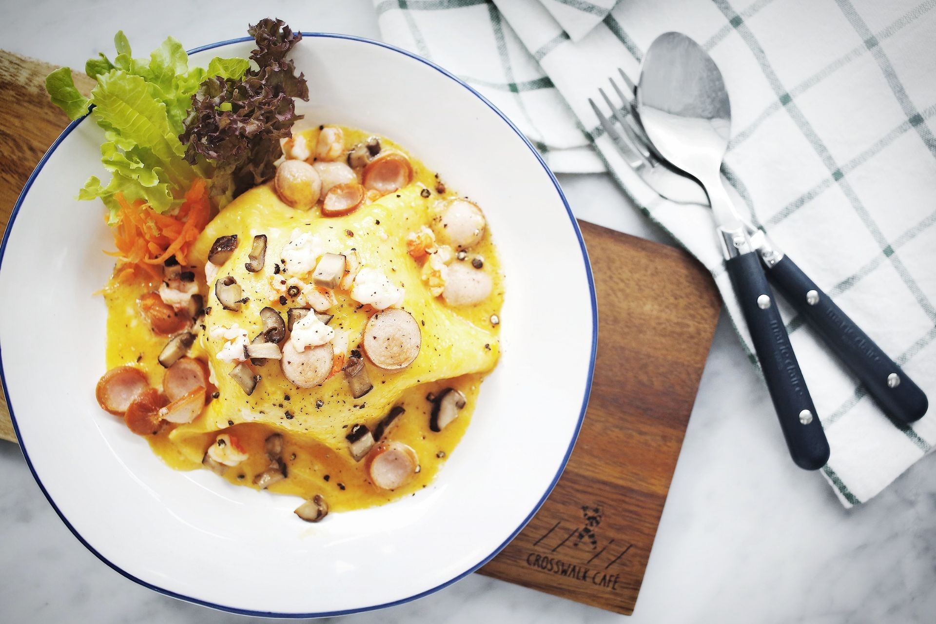 Egg lava ร้าน ครอสวอล์ค คาเฟ่ - Wongnai