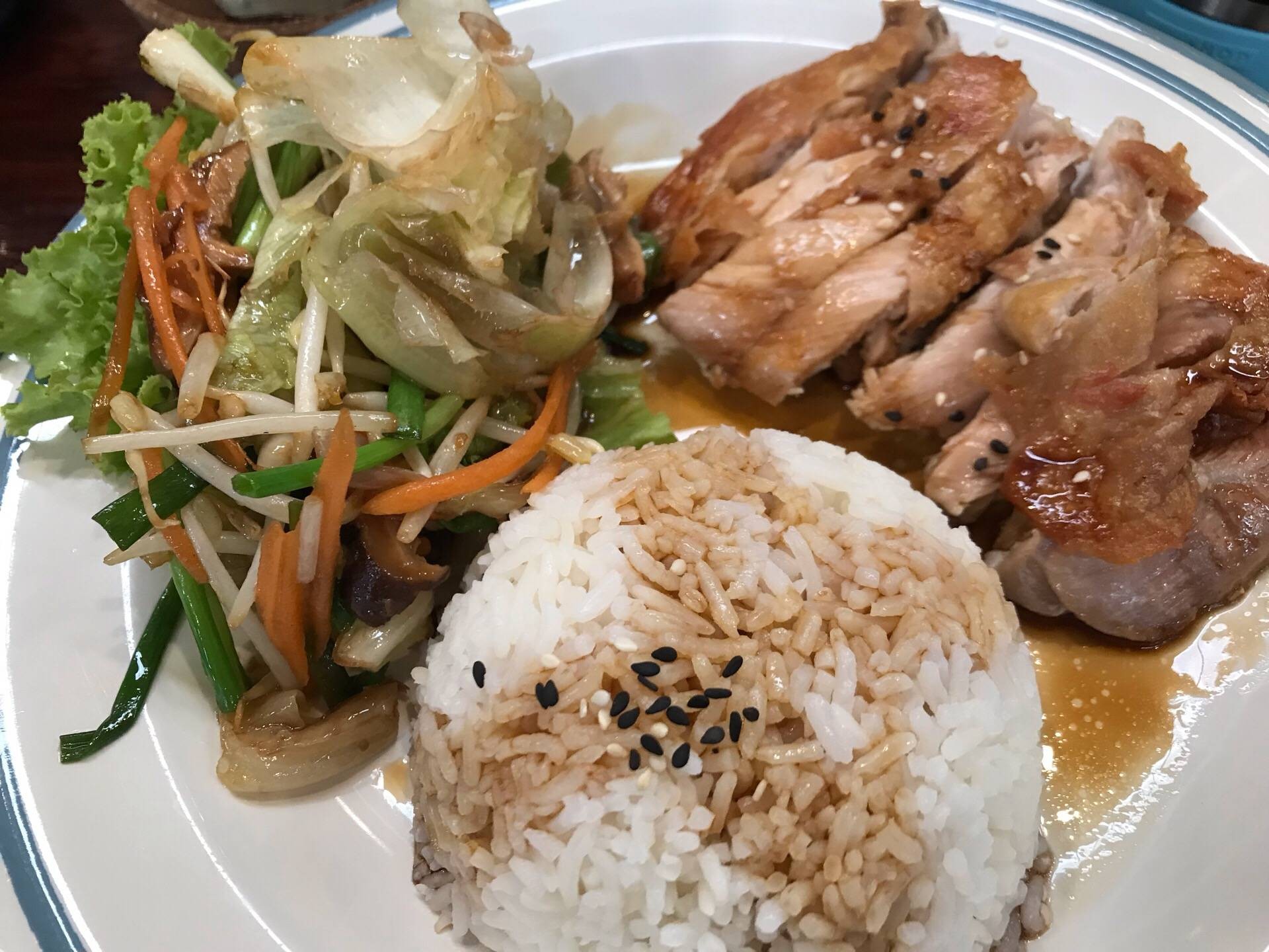 รีวิว Tree Tales Cafe พัทยา นาเกลือ - パタヤ北のオシャレカフェ