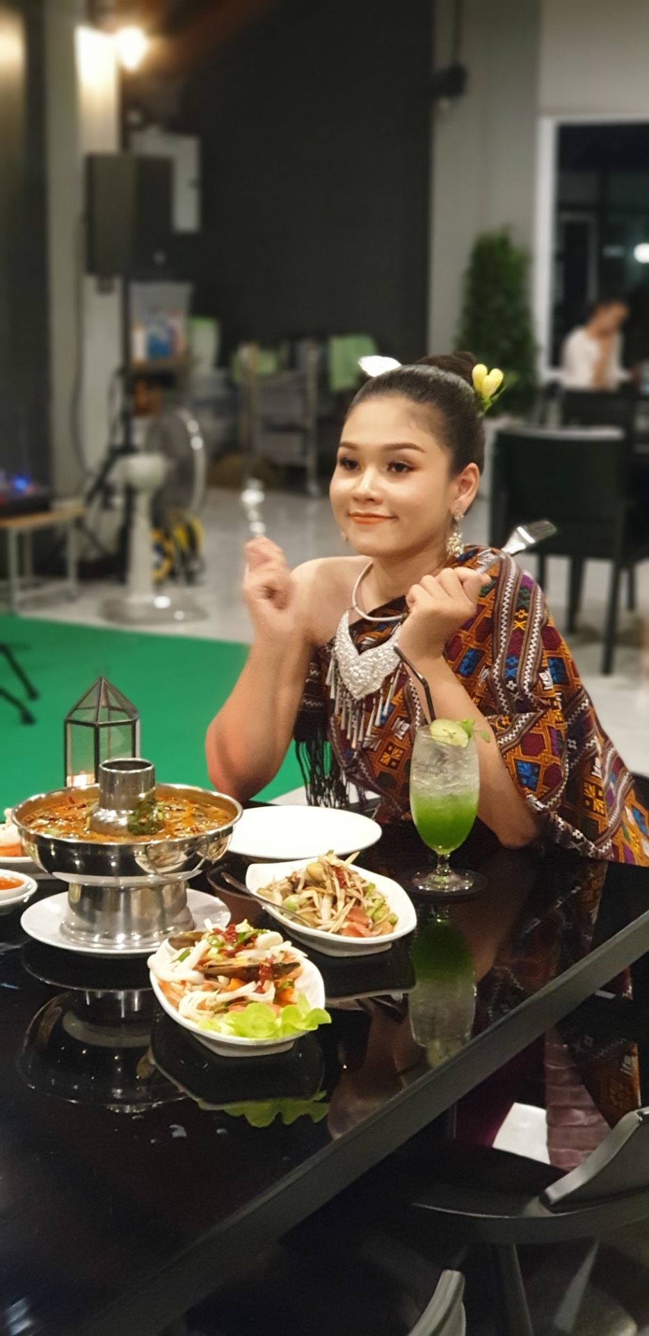 รีวิว Salayte Hashery - อัตลักษณ์ความสุขเมืองสรวง"สะเลเต แฮชเชอรี่ ...