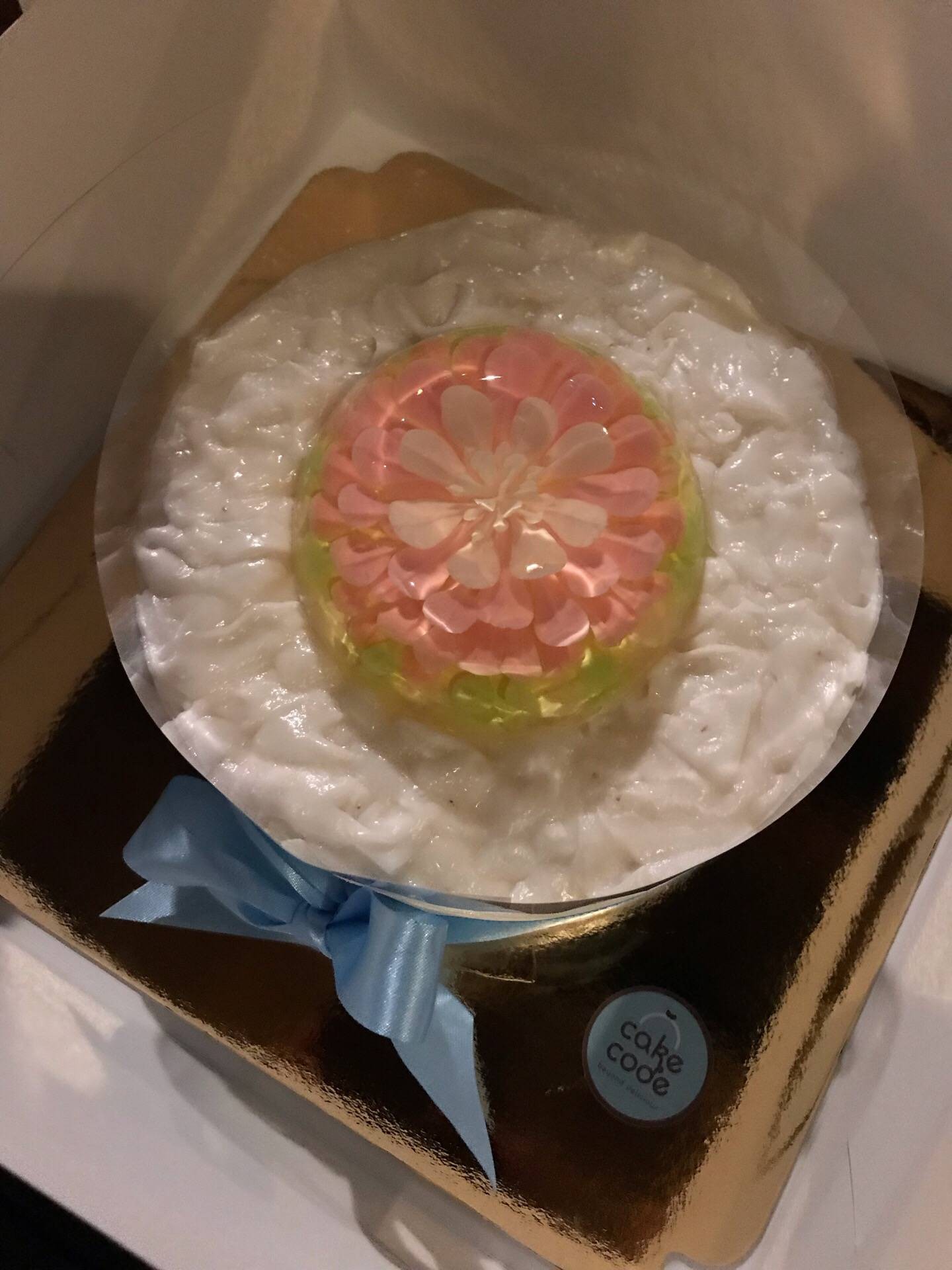 รีวิว Cake Code Icon Siam - ร้านเค้กมะพร้าวดูดน้ำได้ชื่อดัง กับหน้าร้าน ...