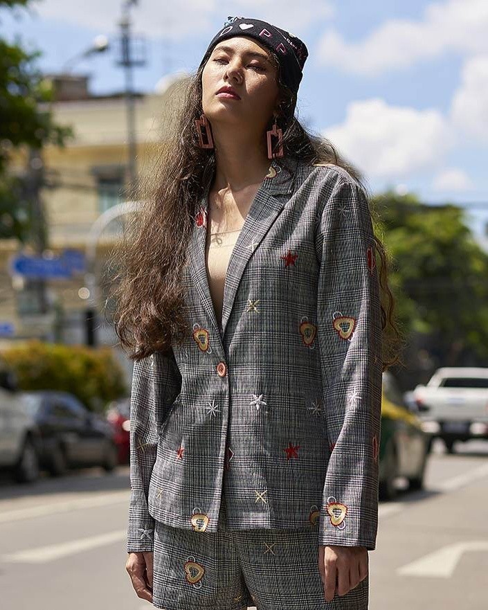 รวม 10 แฟชั่นแบรนด์เนม เสื้อผ้าราคาไม่แรง ดีไซน์แพงมาก!