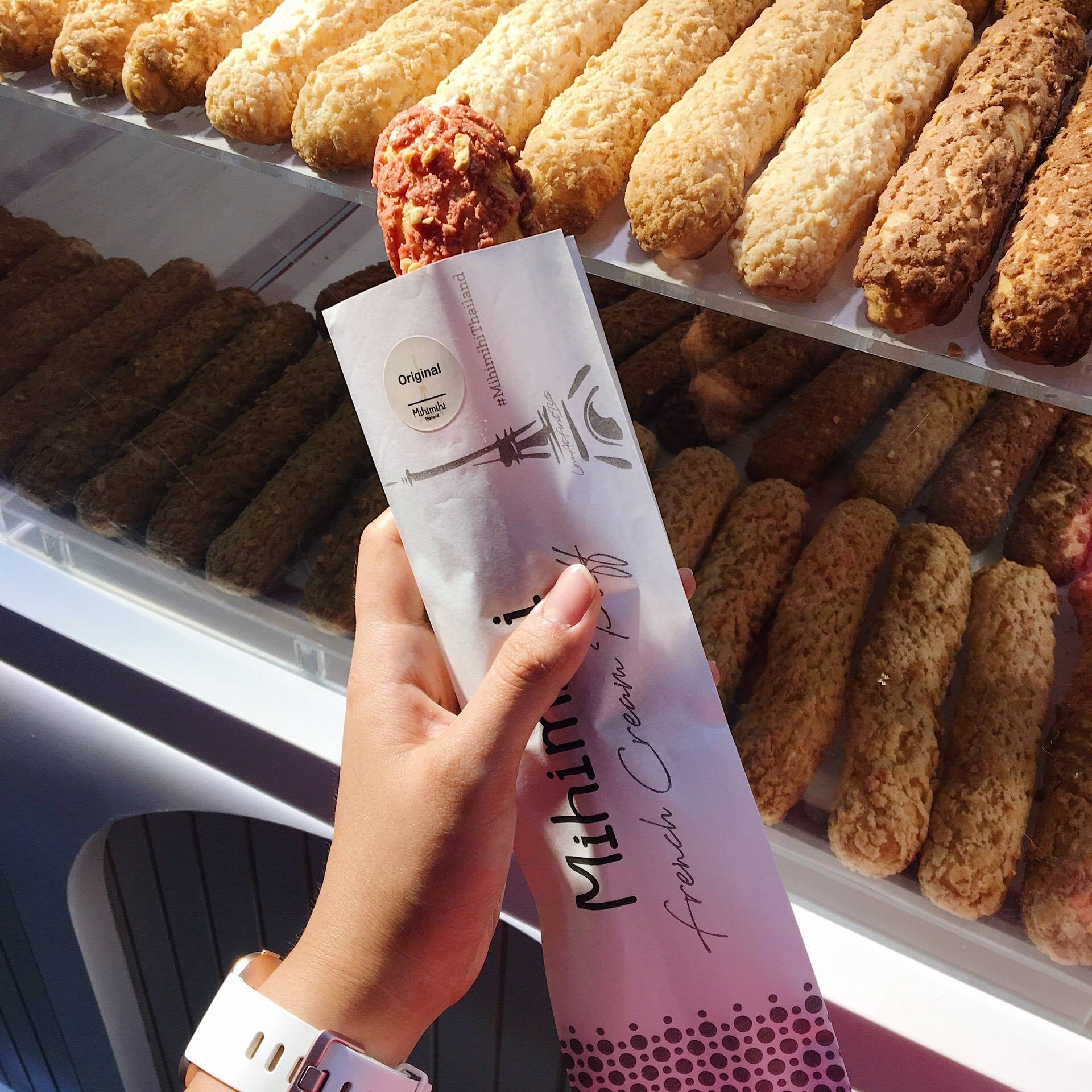 Original French Cream Puff ร้าน Mihimihi Thailand Siam Square One