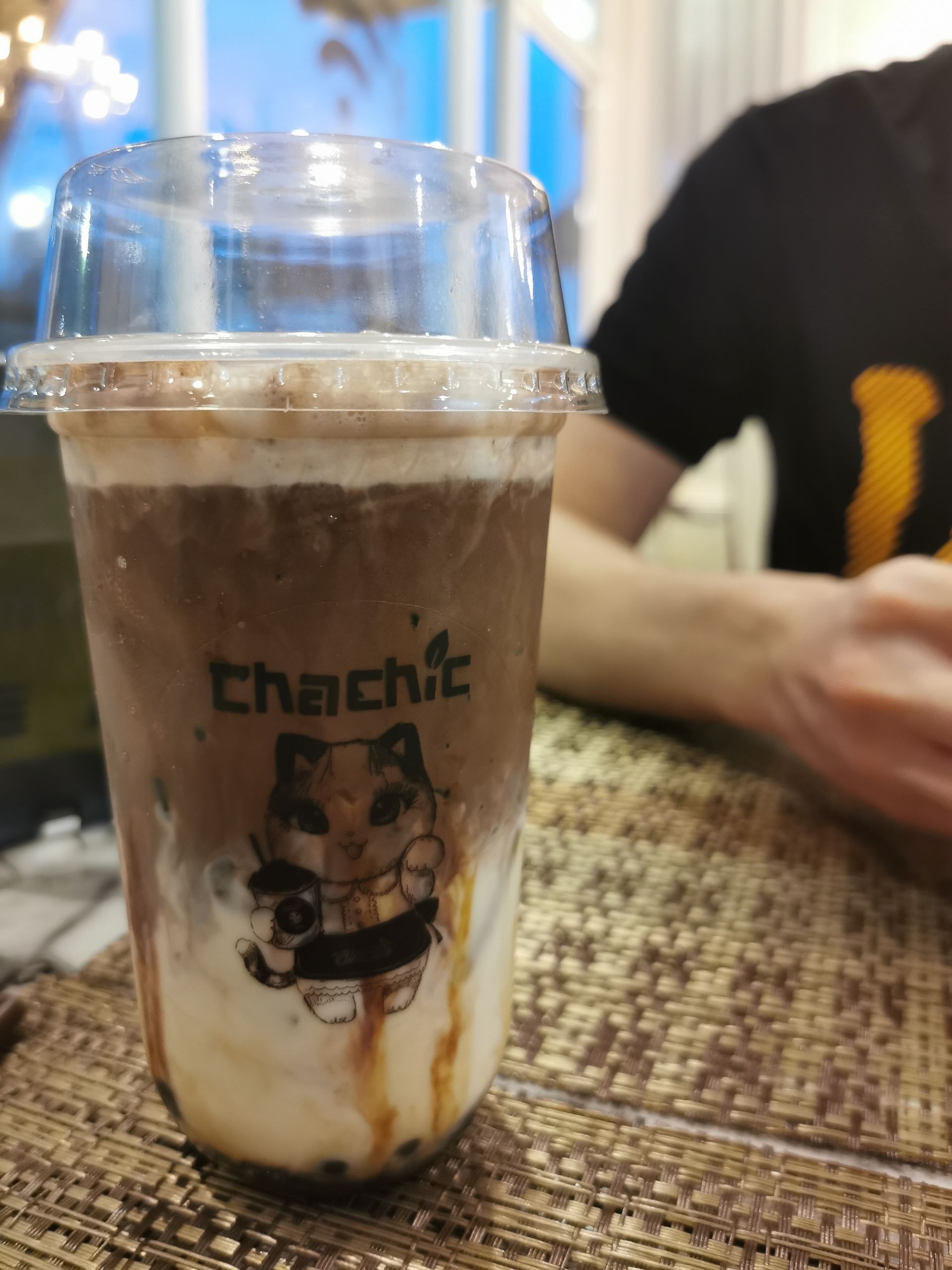 รีวิว Wiora Kaffee & Chachic - ร้านชานมใกล้สนามบิน