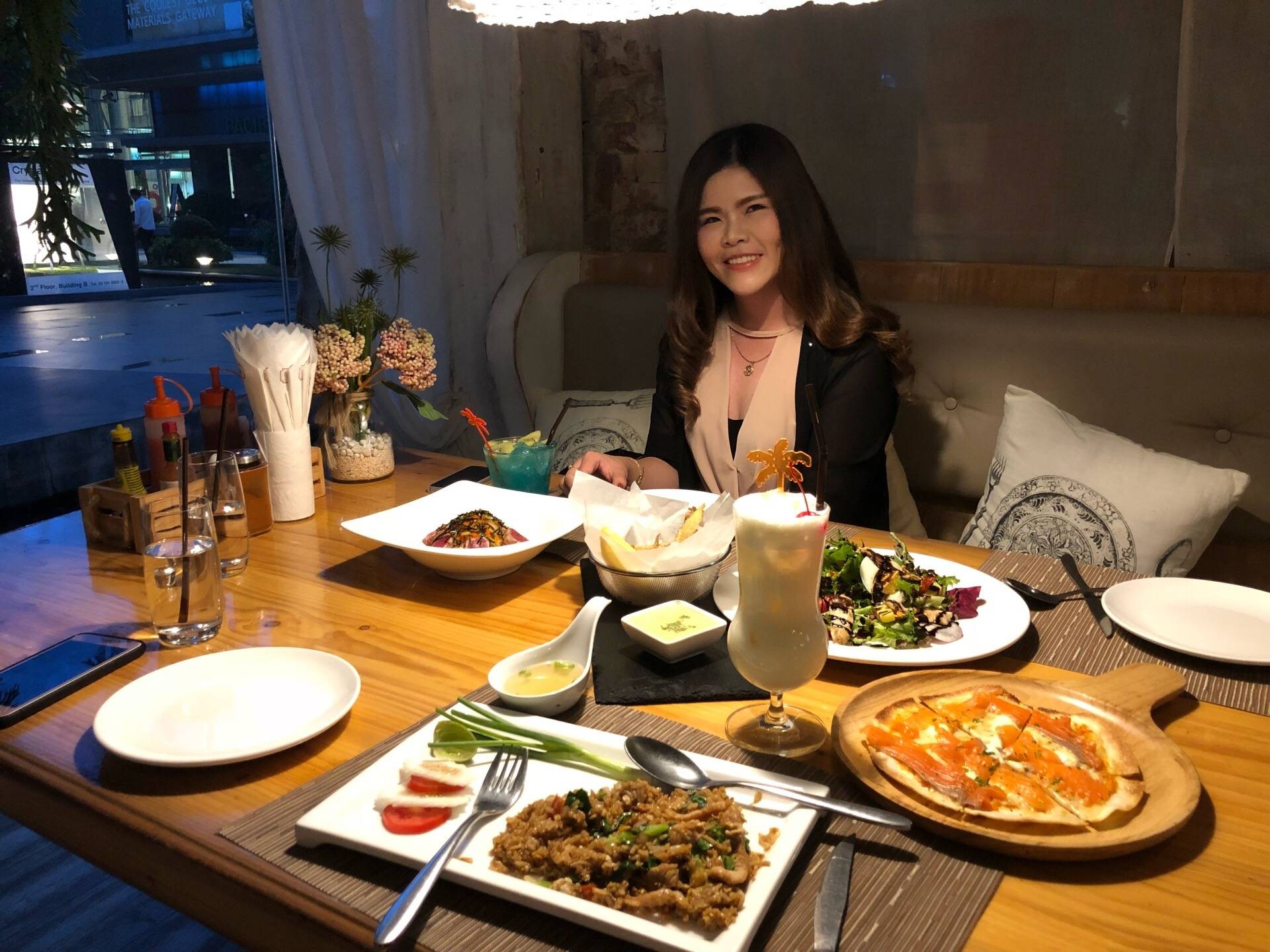 รูป Parlour Restaurant & Bar คริสตัล ดีไซน์เซ็นเตอร์