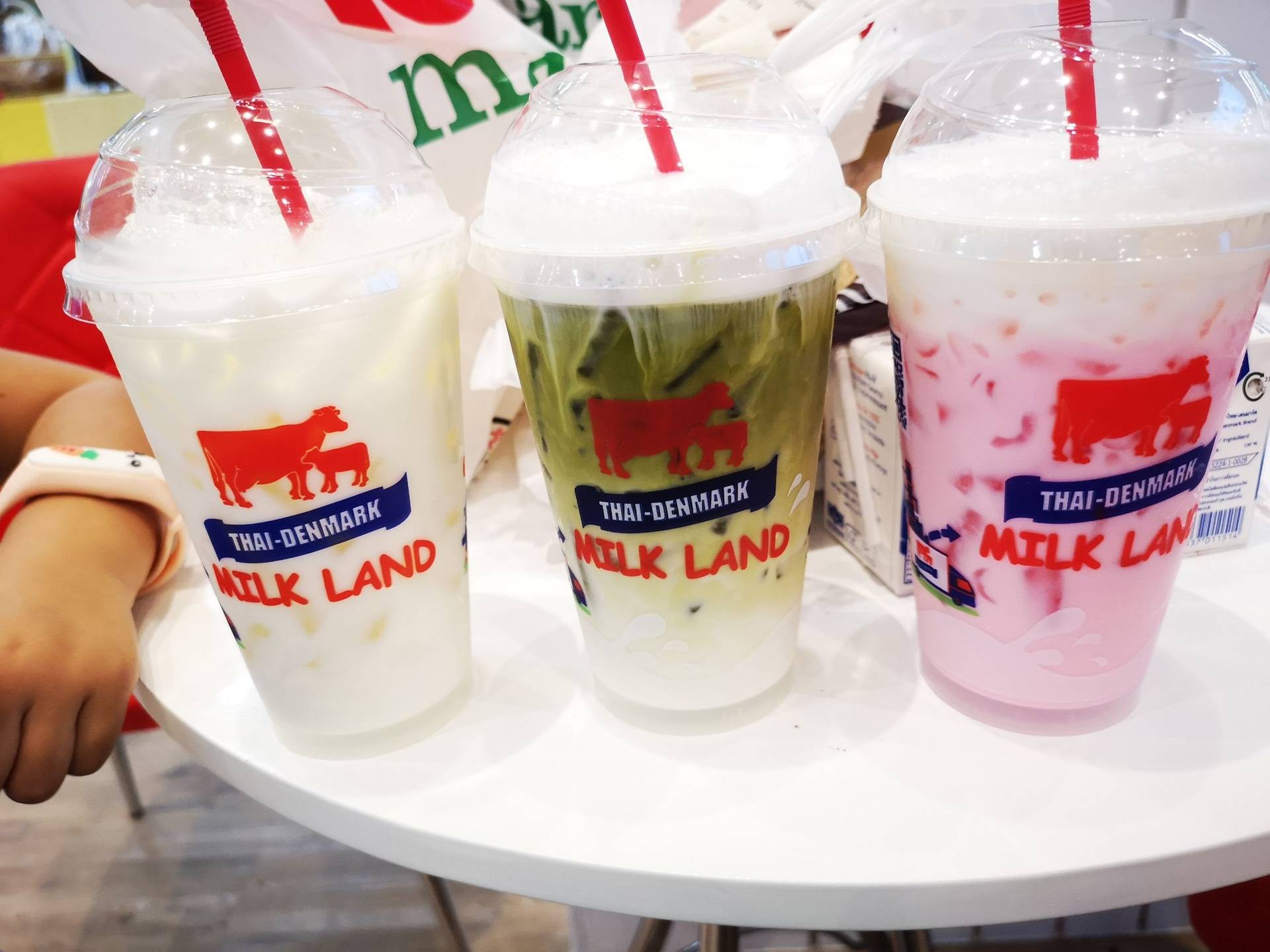 รีวิว Thai-Denmark Milk Land ม.เกษตร ศรีราชา - น๊มนม นมจริงๆนะ