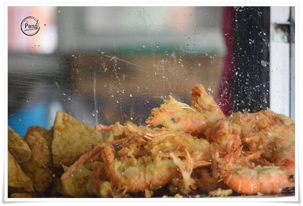 กุ้งทอด ร้าน เจ๊นีย์ของทอดลับแล