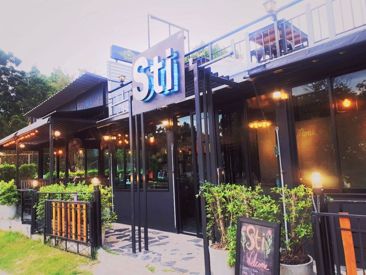 รีวิว สติ Sti Restaurant - บรรยากาศดี เป็นกันเอง อาหารอร่อยๆ - Wongnai