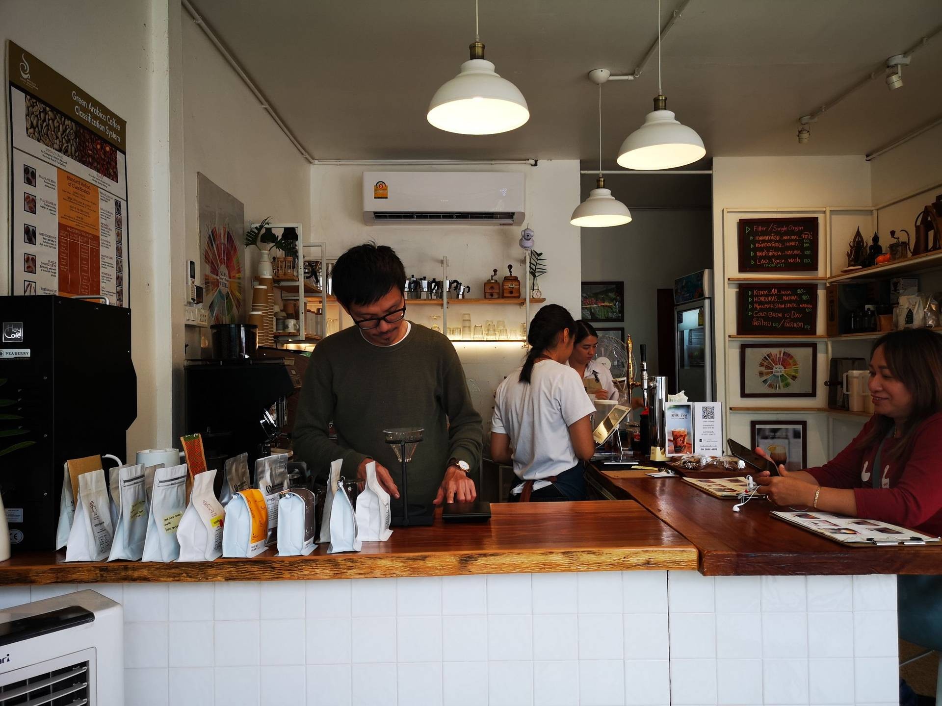 รีวิว Anna Coffee Roasters พิชิตรังสรรค์ - ร้านกาแฟเล็กๆ เจ้าของร้านใจดี