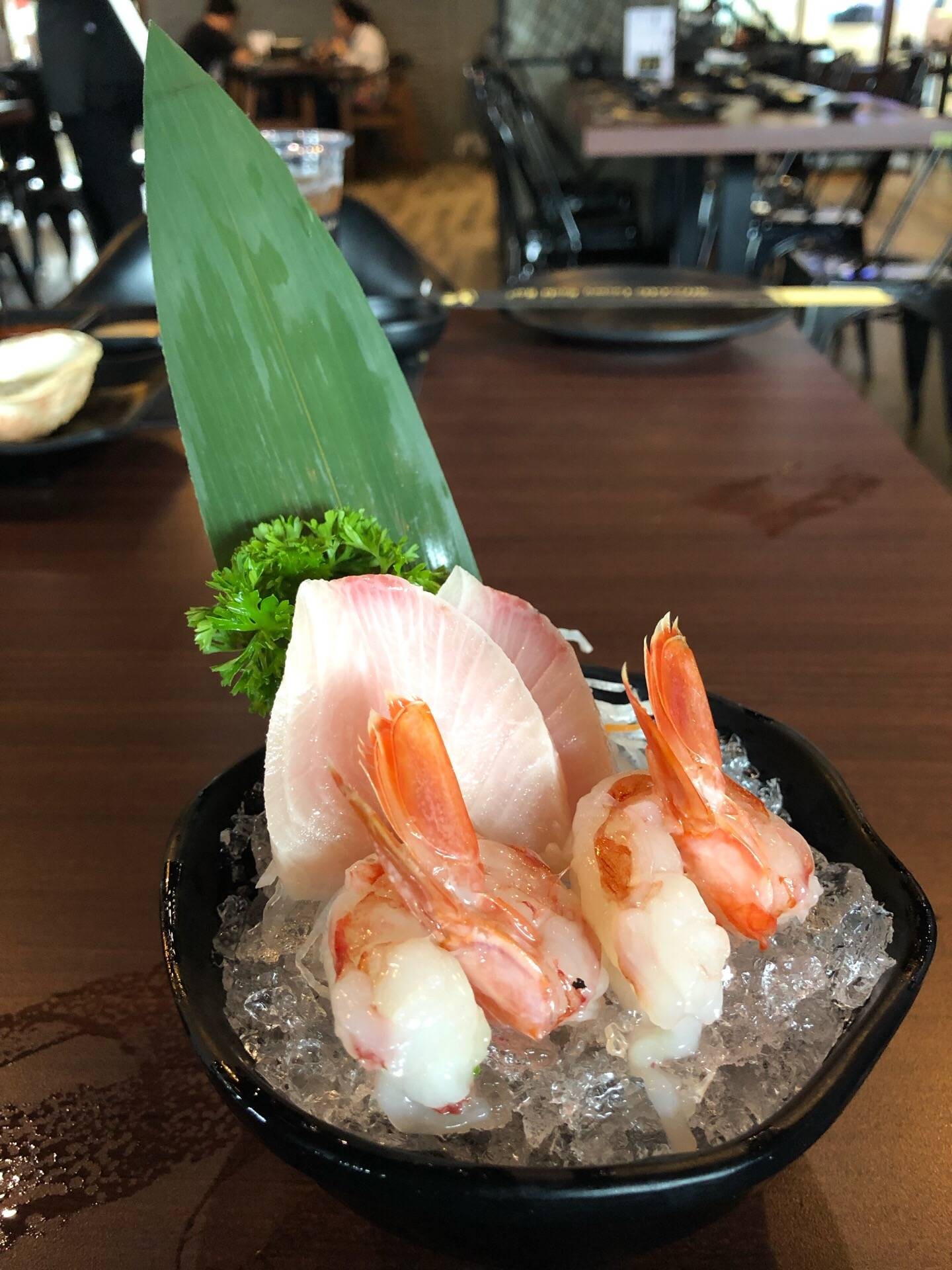Hamachi Sashimi 100 g • กุ้งโบตั๋น และปลาฮามาจิซาซิมิชิ้นโตๆ ร้าน Kouen ...