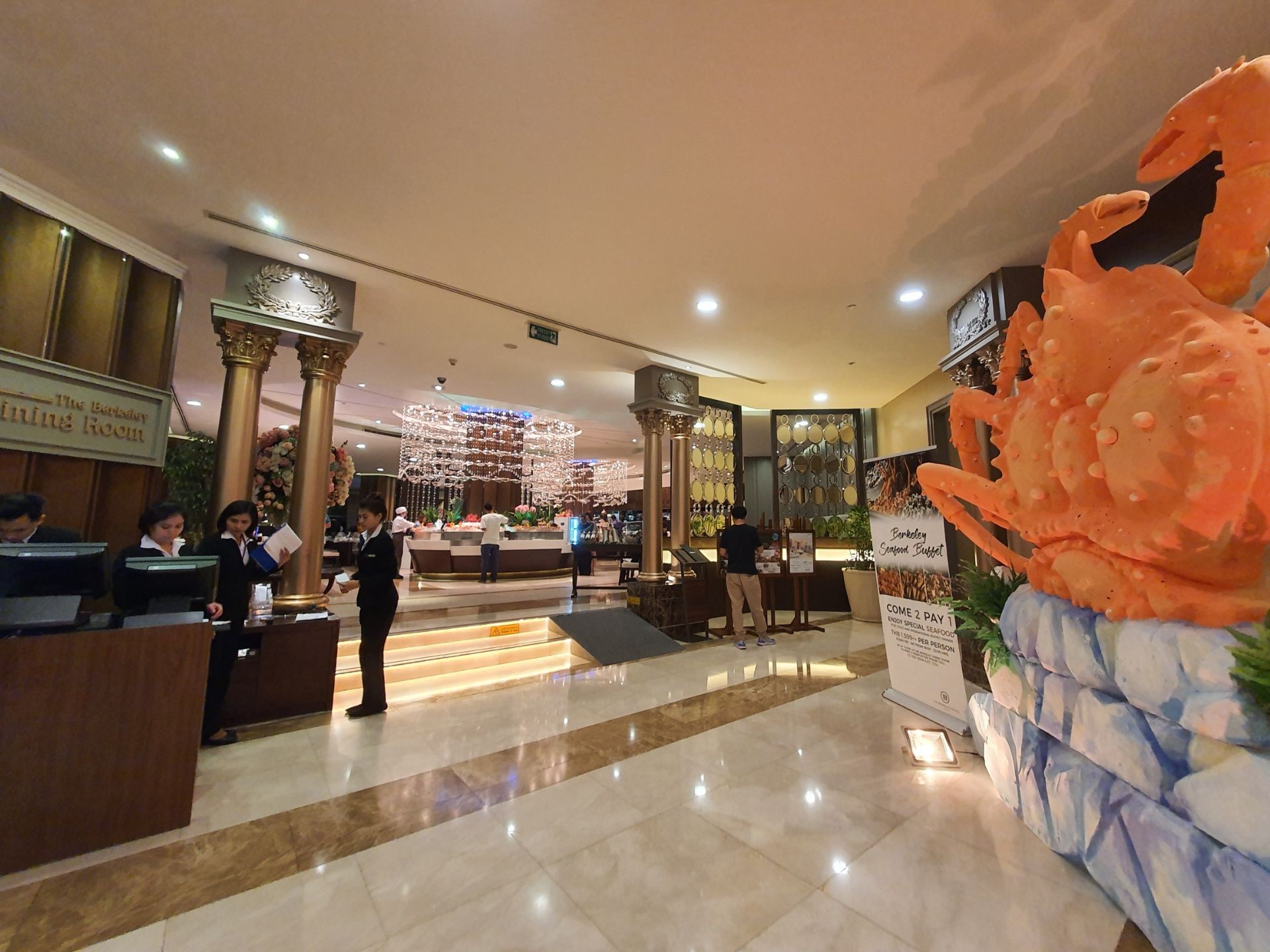 รีวิว The Berkeley Dining Room เดอะพาลาเดียมเวิลด์ช็อปปิ้ง - รสชาติกลาง ...