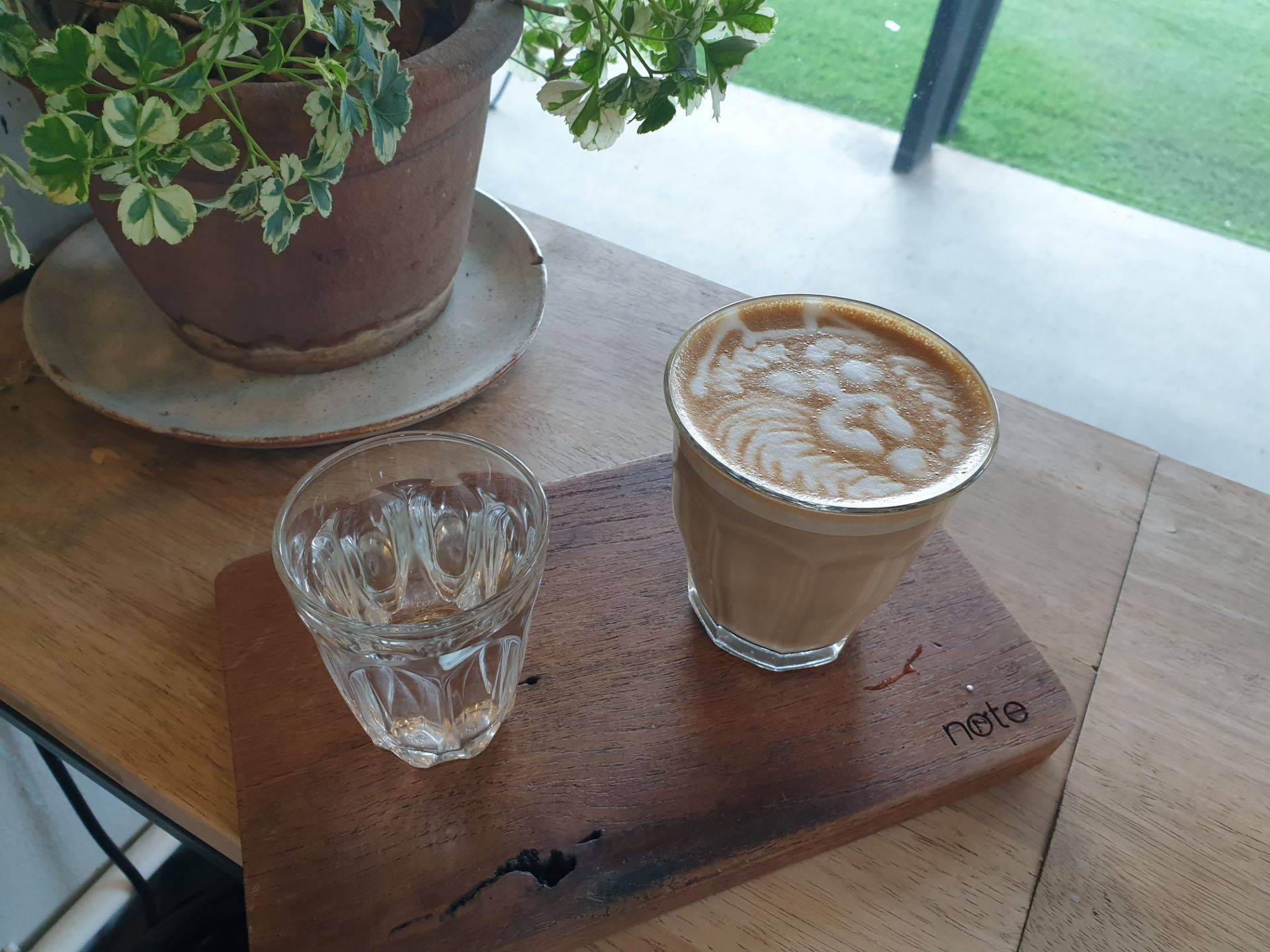 รูป Note Espresso ปั๊มเอสโซ่ เส้นซุปเปอร์