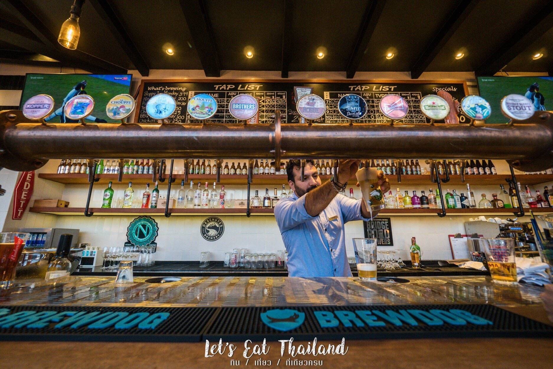รูป Brewski Rooftop Bar