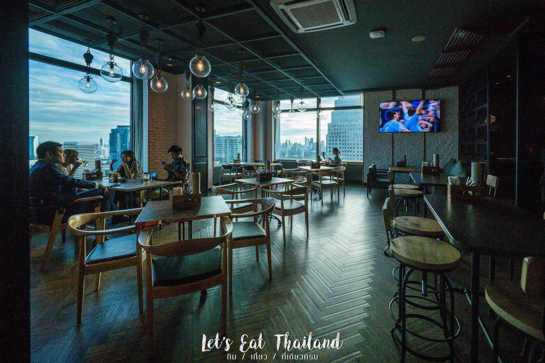 รูป Brewski Rooftop Bar