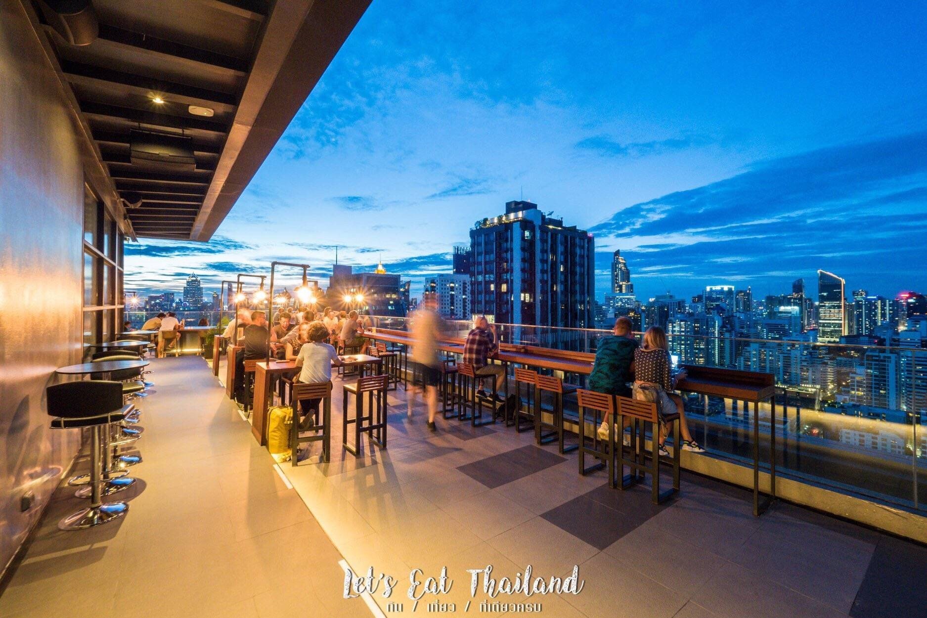 รูป Brewski Rooftop Bar