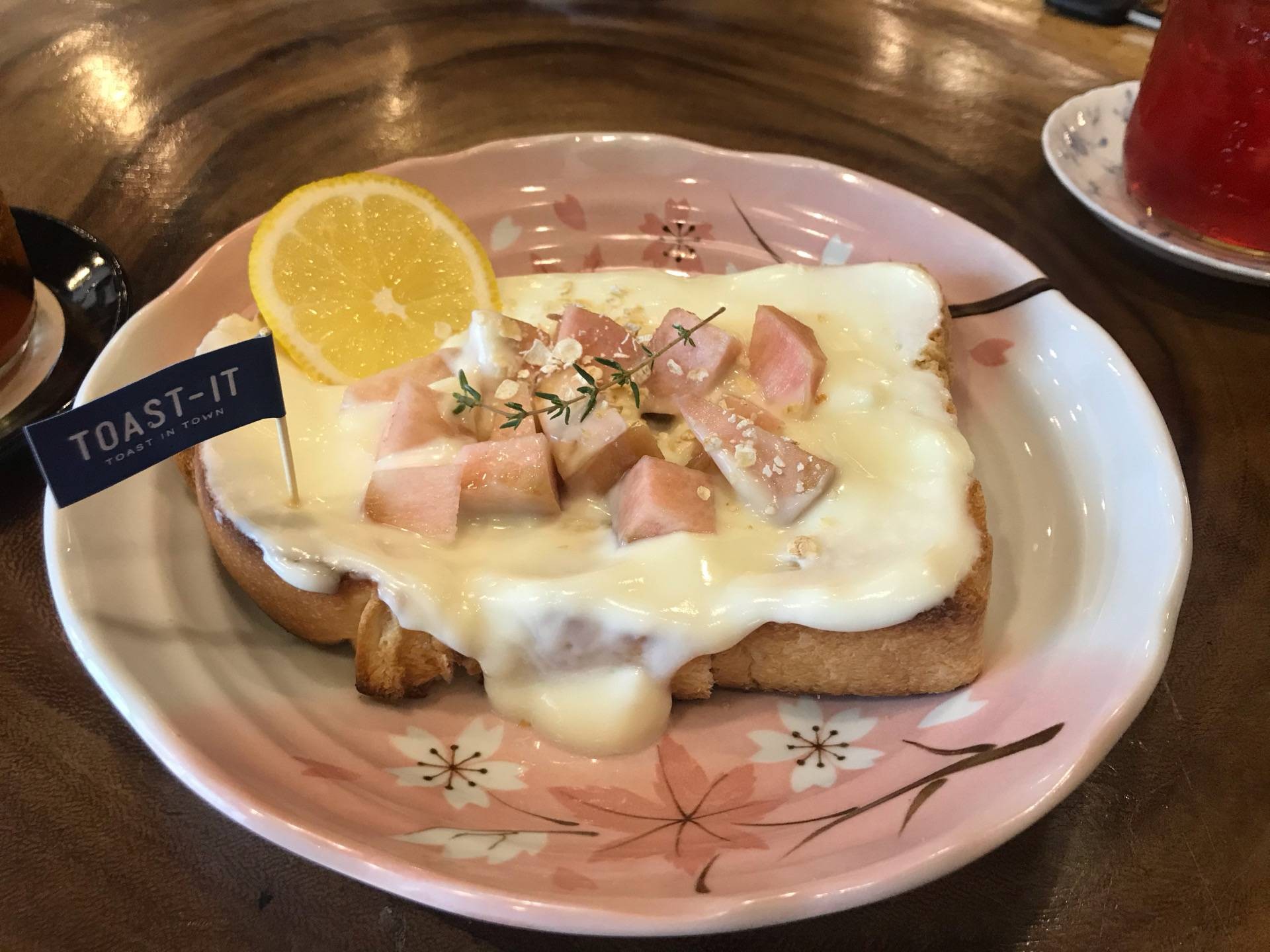 รีวิว TOAST IT - ร้านขนมปังหลากหลายท๊อปปิ้ง - Wongnai