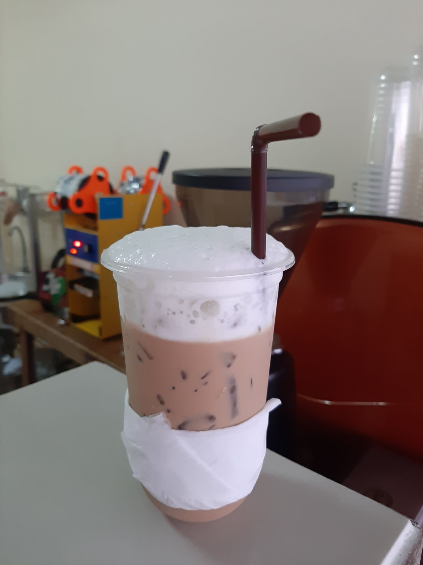 รีวิว กาแฟคึกคัก coffee alert - กาแฟสด ชานมไข่มุข บราวชูก้าพ้นไฟ อร่อยเหมือนกินแบรนชั้นนำ สะอาด ...