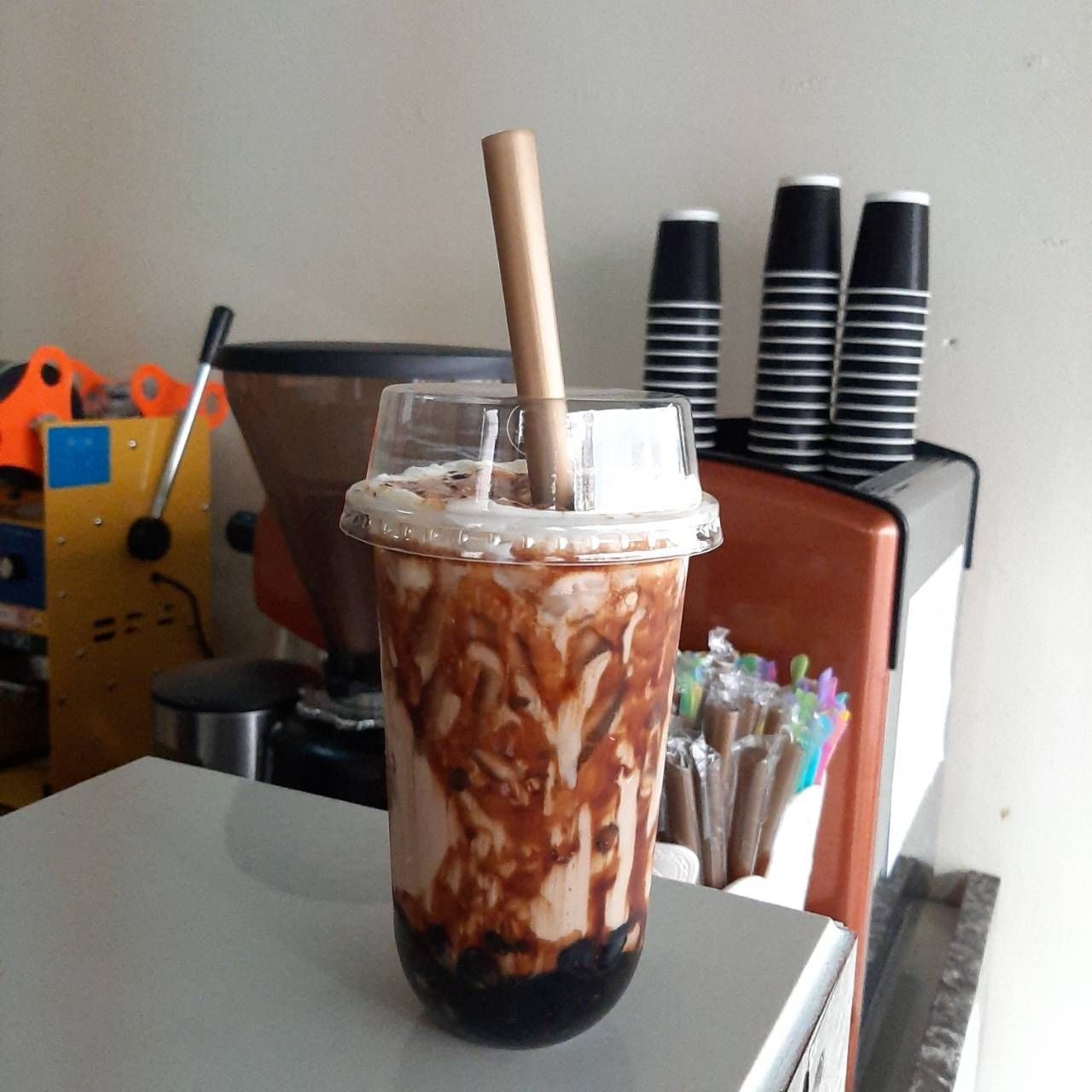 รีวิว กาแฟคึกคัก coffee alert - ไม่ต้องไปต่อเเถว ยืนรอให้เมื่อยน่อง บราวชูก้าไข้มุขพ้นไฟ ที่ ...