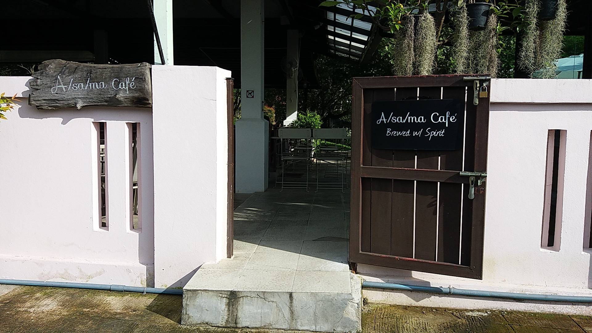 รีวิว Asama Cafe - บรรยากาศดี คอนเซปร้านดี แต่รสชาติกาแฟธรรมดา