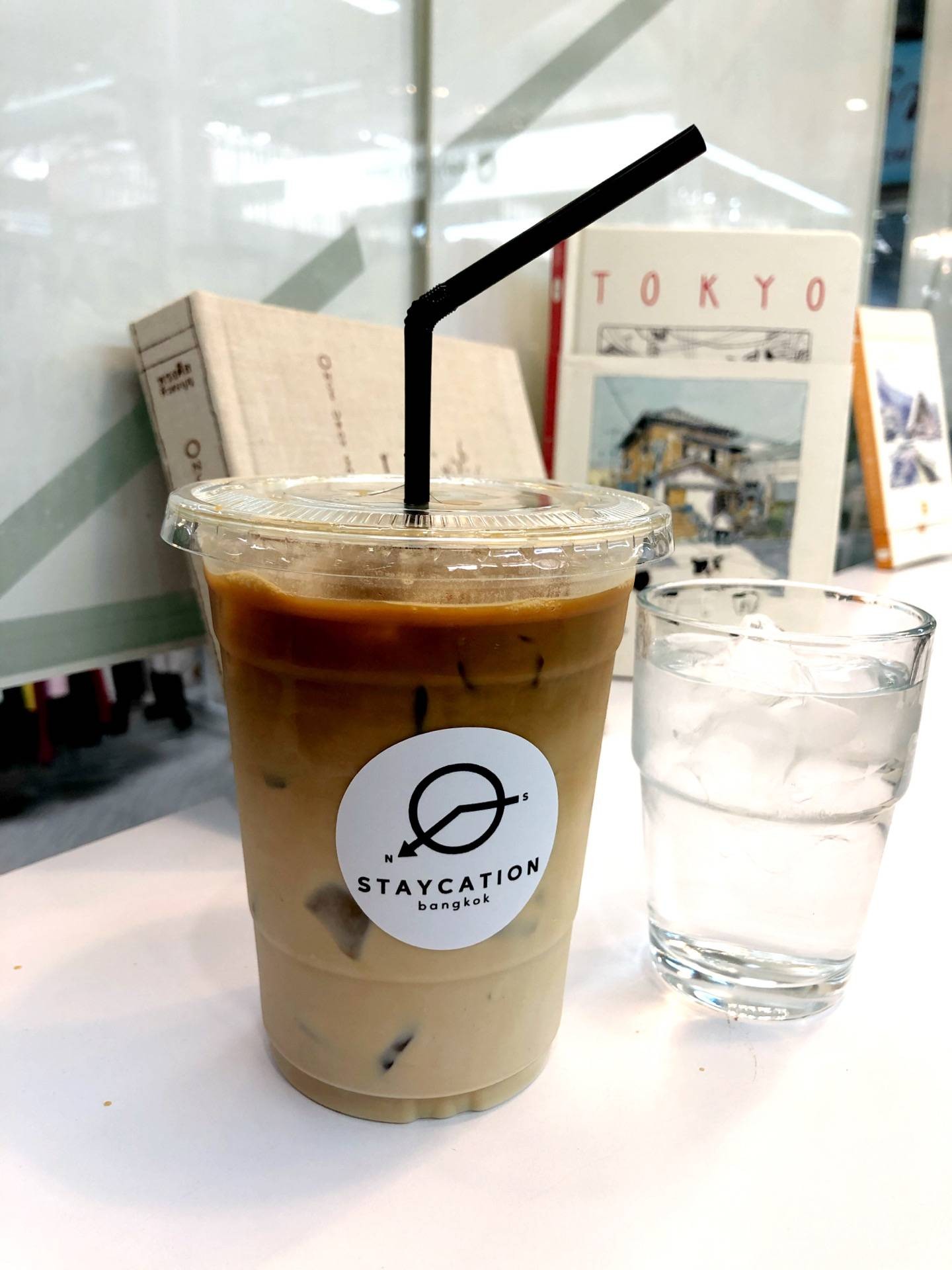 รีวิว Staycation Specialty Coffee อโศกมนตรี - กาแฟดีที่ไม่ควรปล่อยผ่าน