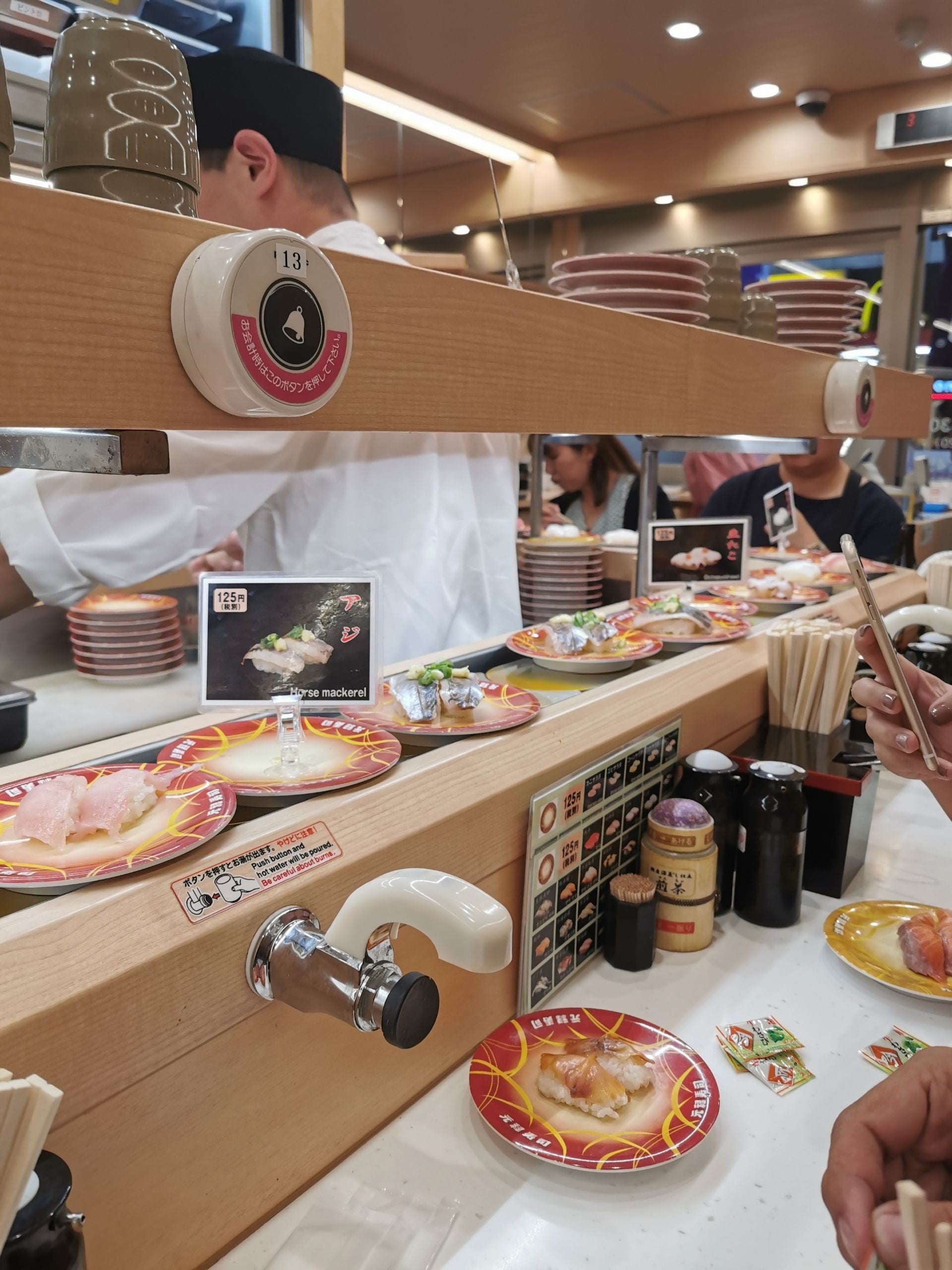 รีวิว Genroku Sushi Namba Sennichimae - อร่อย ราคาถูก